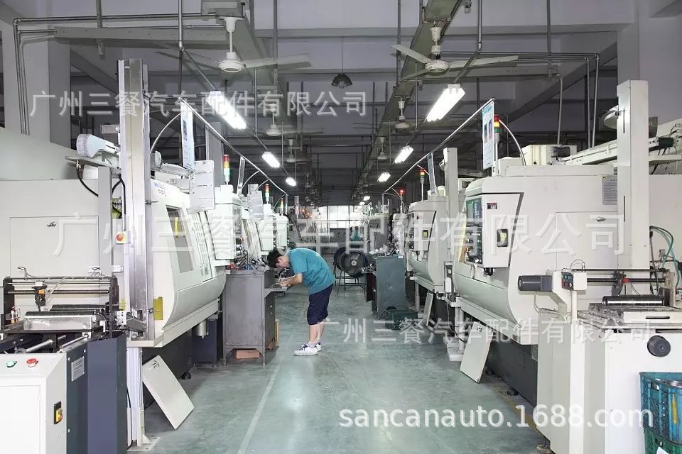 前下直臂 控制臂 左 适用于奔驰（W205）2053306101 2053301907-阿里巴巴