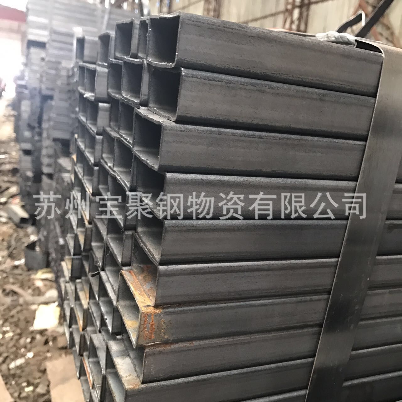 现货Q235B矩形钢管50*100*5薄壁方管 镀锌方管 幕墙挂件方通-阿里巴巴