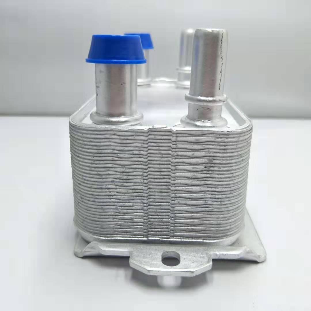 适用于路虎揽胜捷豹新型发动机变速箱油冷却器机油冷却器LR036354-阿里巴巴