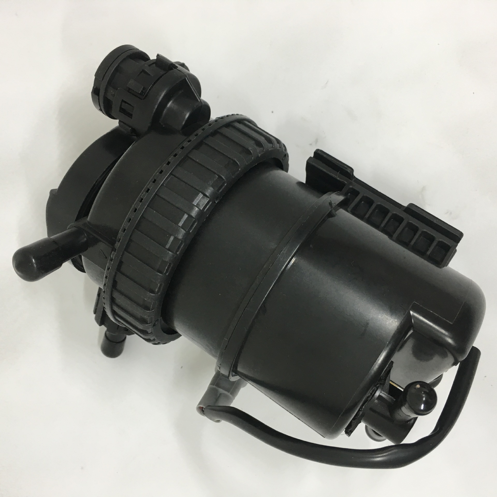 日系皮卡燃油滤清器总成，燃油泵，柴油泵 过滤器 23300-0L041-阿里巴巴