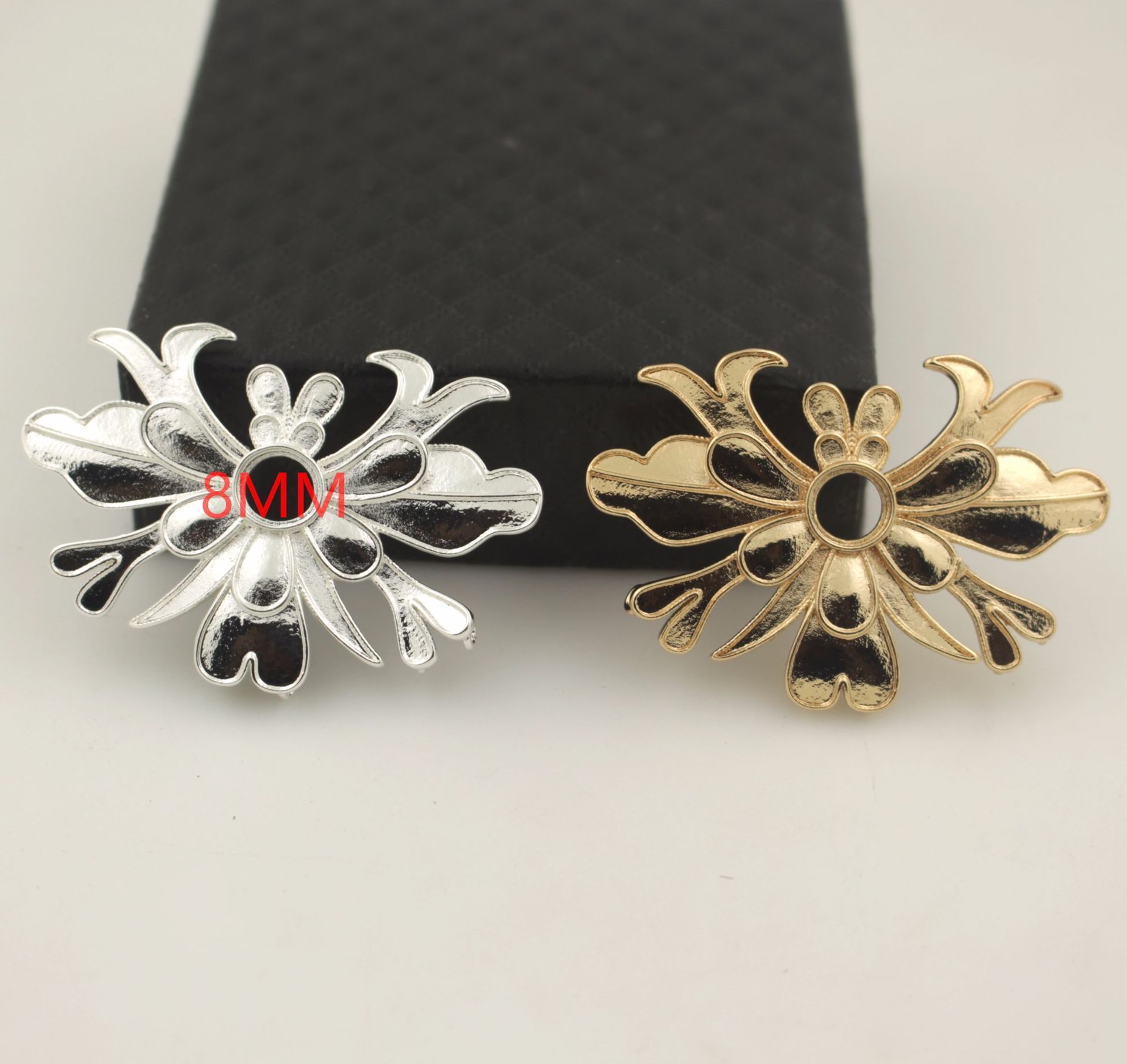 古风手工饰品配件铸铜保色金银荷花吊坠小挂件17*25MM-阿里巴巴