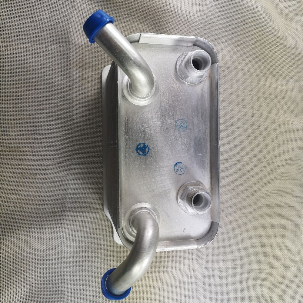 机油冷却器 机油散热器 7H0317019B-阿里巴巴
