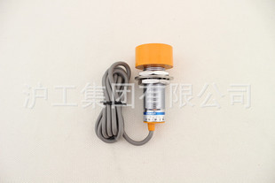 沪工接近开关 J8-D25B1 B2 C1 C2 K H A25K A25H 金属传感器-阿里巴巴