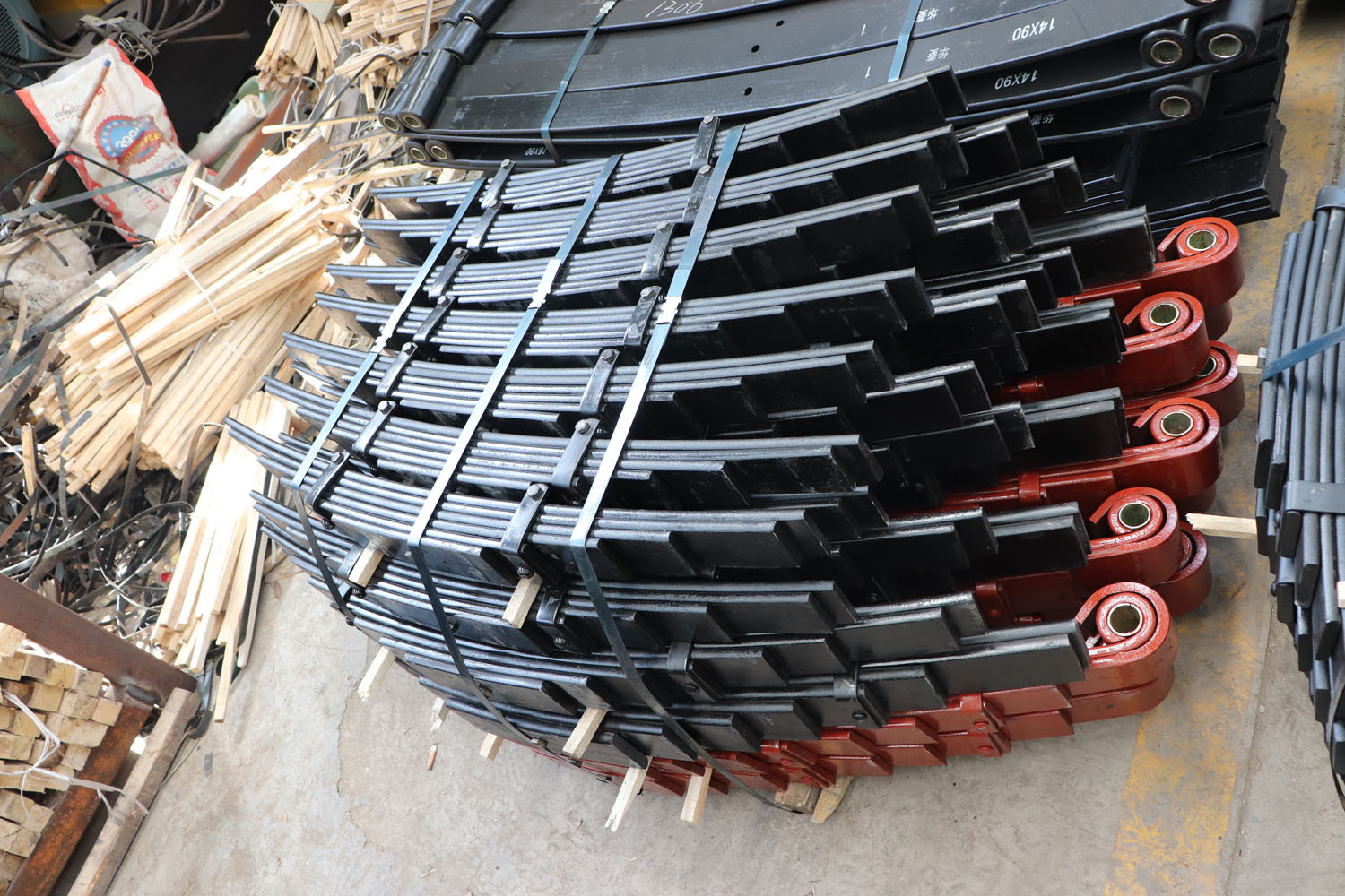 厂家定 制批发热轧锰钢板 减震抗压汽车板弹簧 汽车用钢板弹簧-阿里巴巴