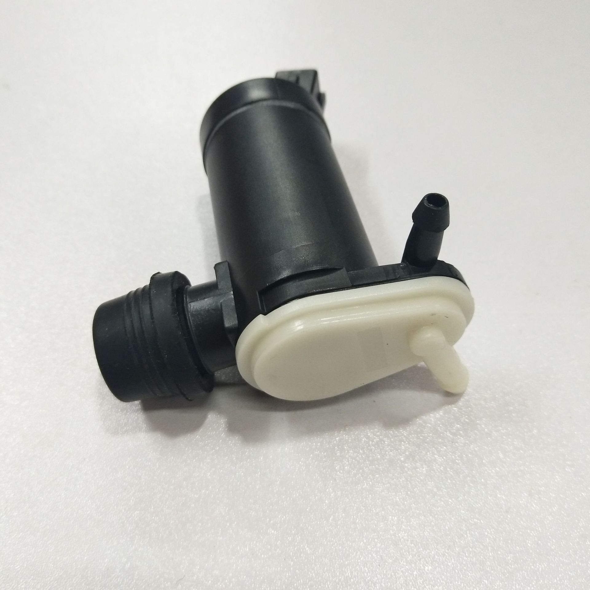 汽车大灯清洗液泵 挡风玻璃雨刮喷水电机 适用于路虎揽胜运动版-阿里巴巴