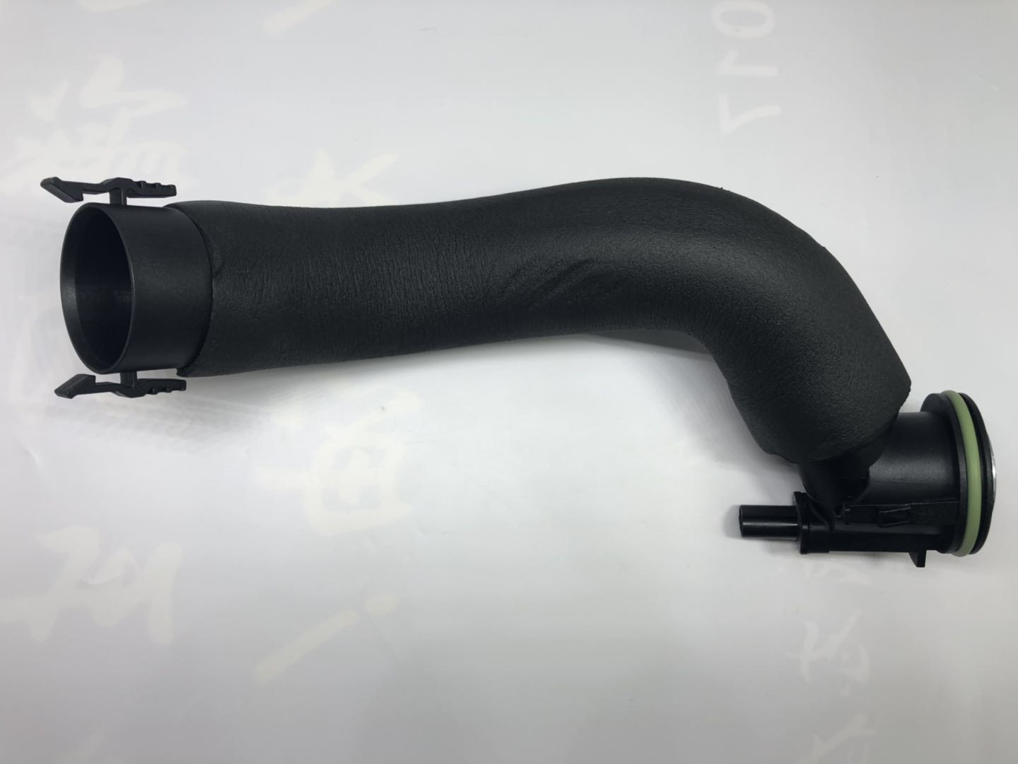 气门室盖排气软管/通风管 适用宝马F20F30F36F07F10 11127588417-阿里巴巴