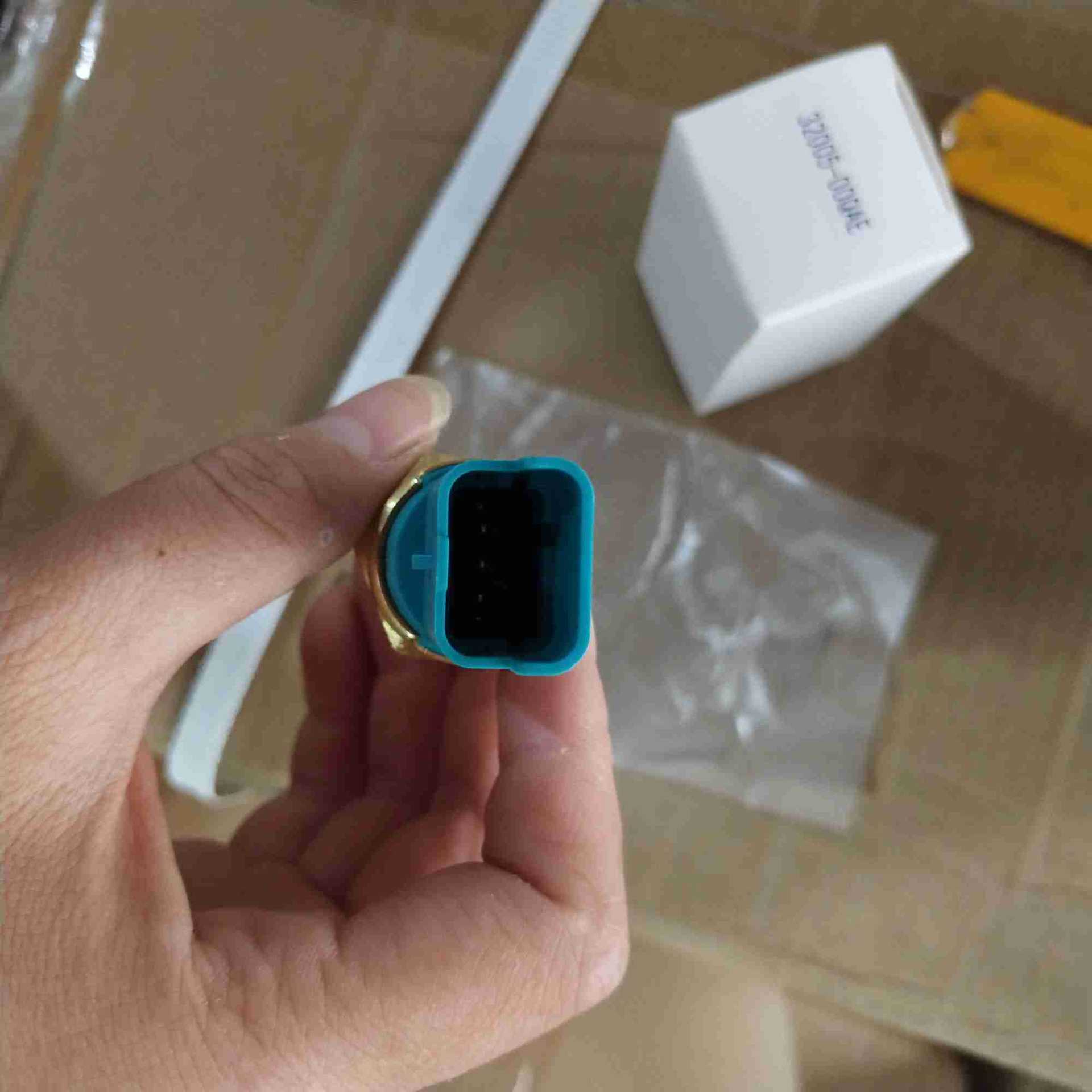 倒车灯开关 适用于尼桑 雷诺 32005-00QAE reverse light switch-阿里巴巴