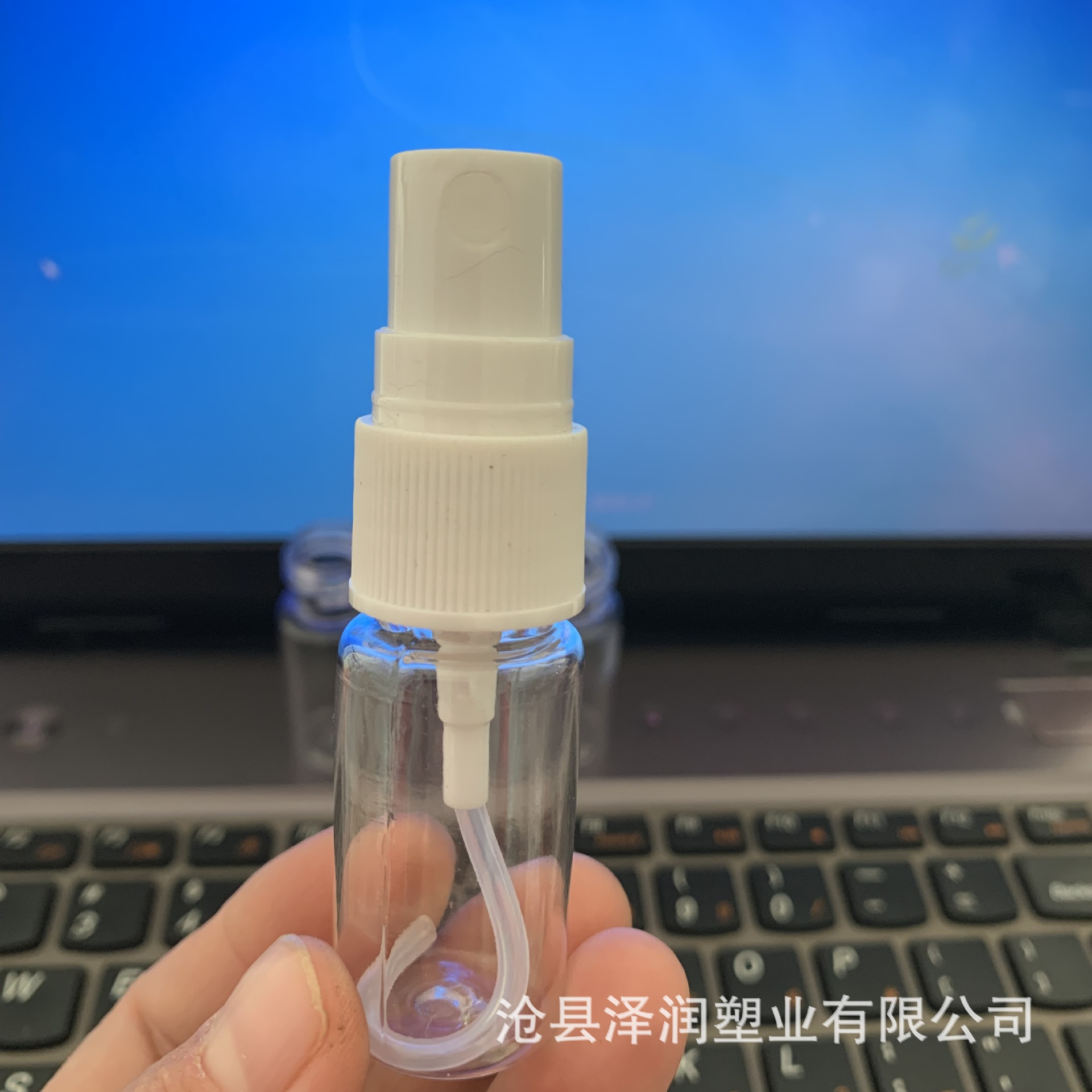 8毫升跟8克哪个大,8克等于多少毫升ml,8ml等于8克吗_大山谷图库