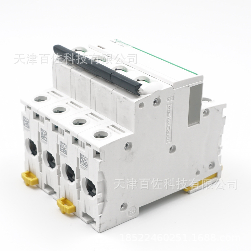 IC65N断路器IC65N 4P C32A断路器A9F18432空气开关断路器-阿里巴巴