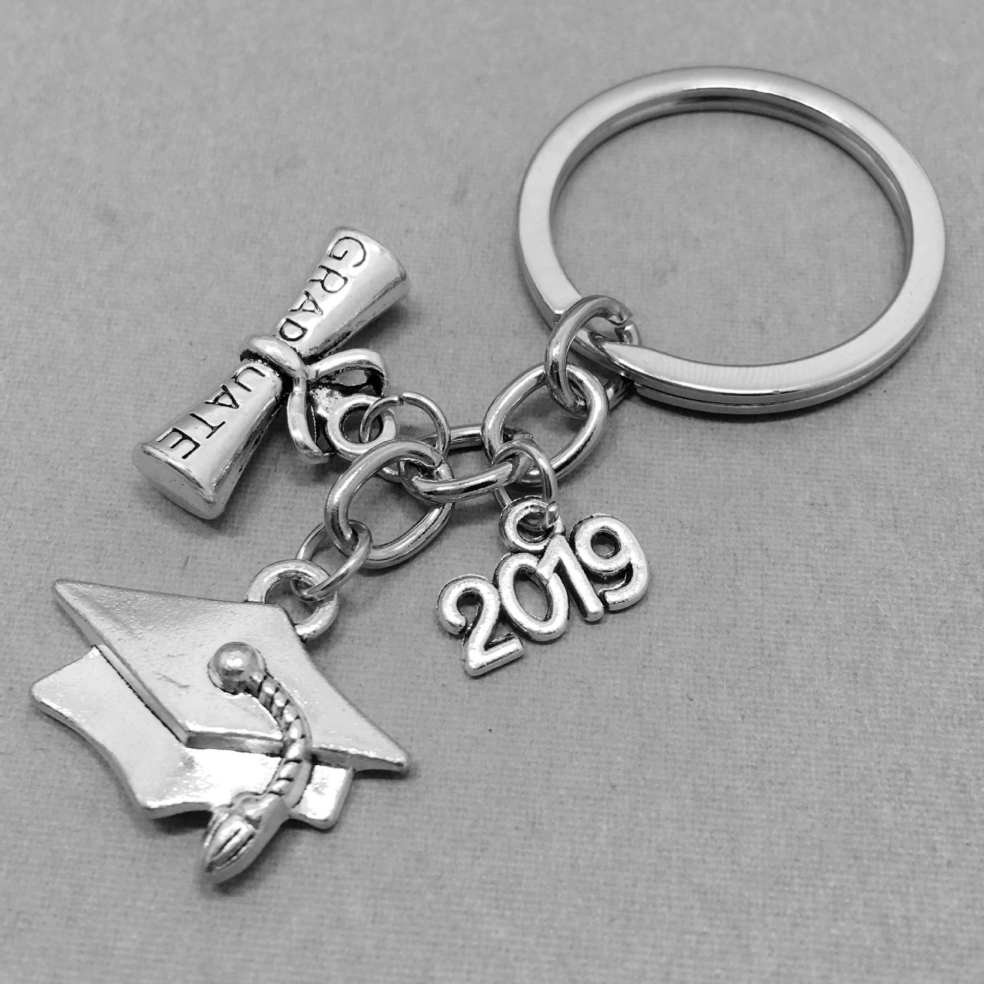 2020 2019 Graduation Ceremony Keychain Diploma Bachelor Cap Key Ring ...