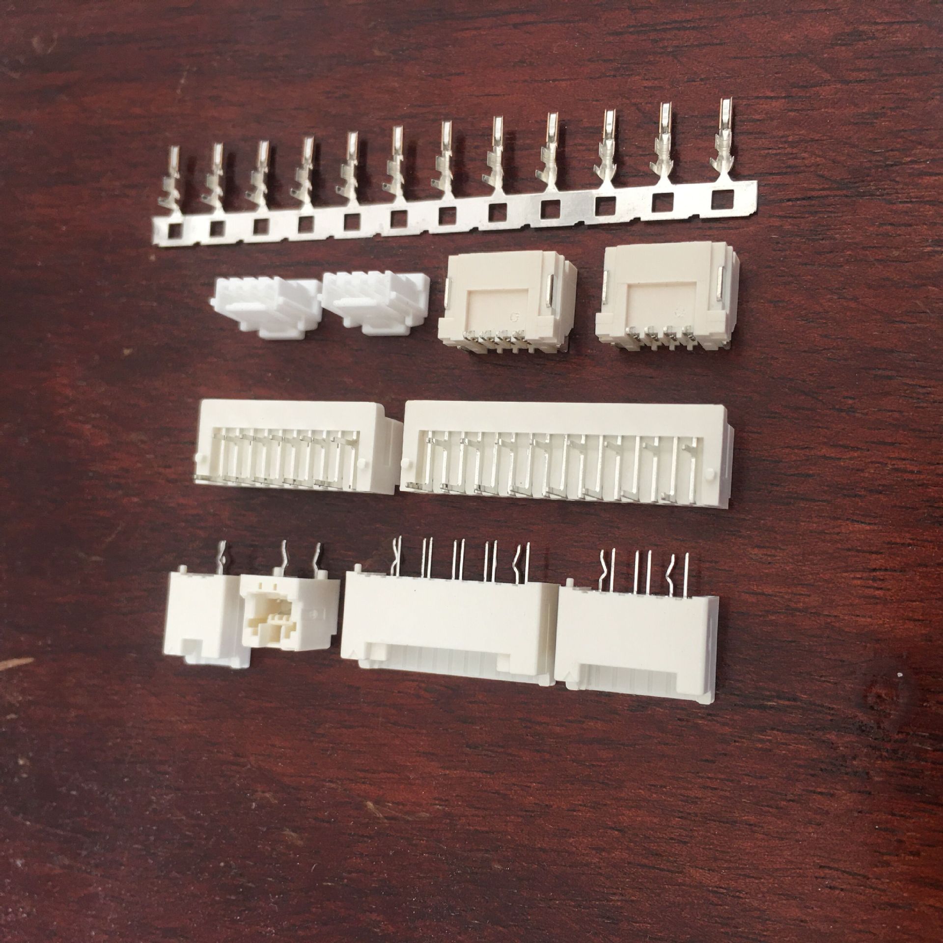 供应1.5MM超薄高压板胶壳 ZER-02V-S电池连压接端子SM03B-ZESS-TB-阿里巴巴