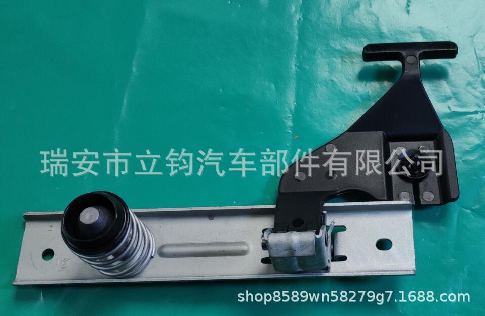 适用雷诺引擎盖锁扣 8200069296-阿里巴巴