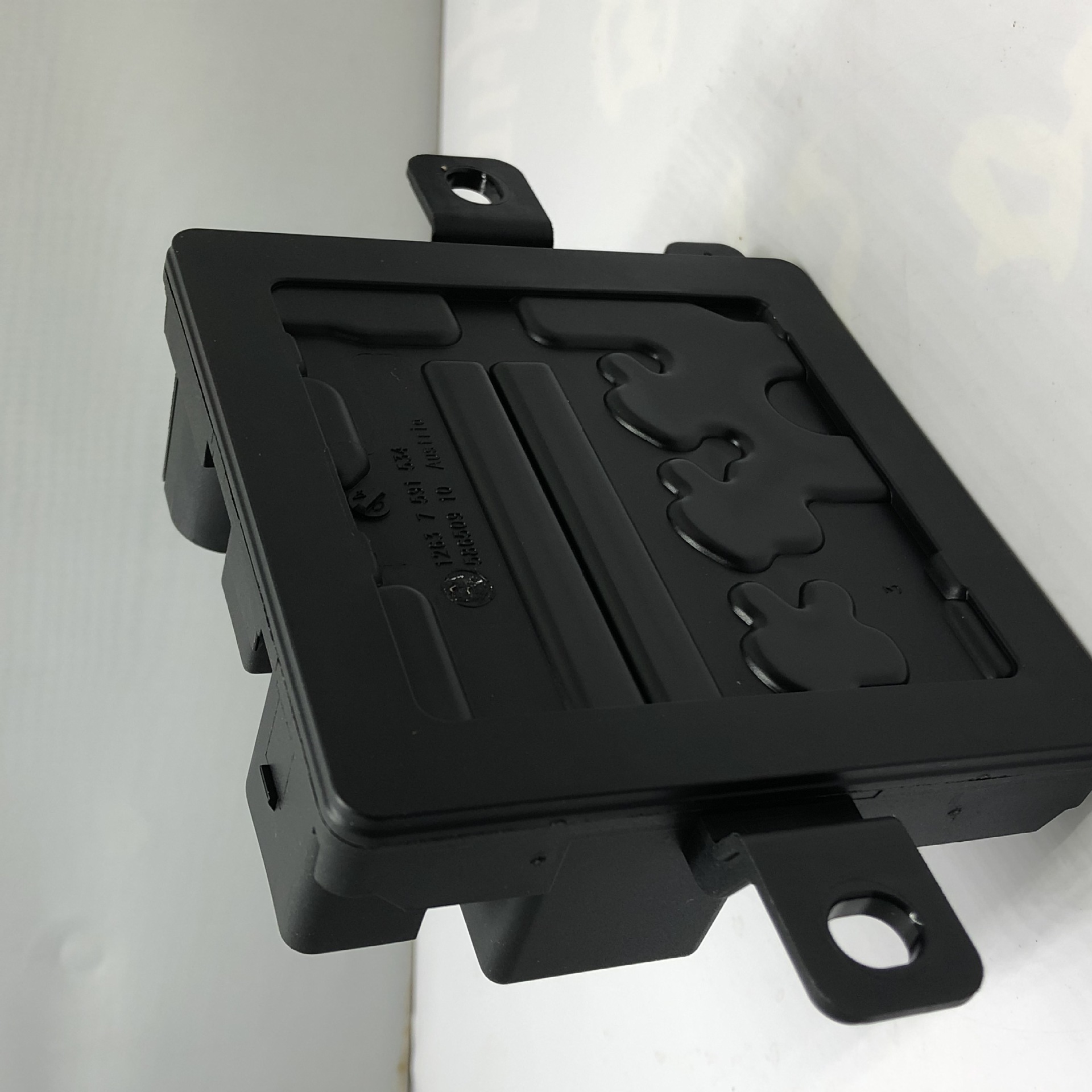 适用于宝马F10F12F20F22F30集成电源模块供电开关 126367591534-阿里巴巴