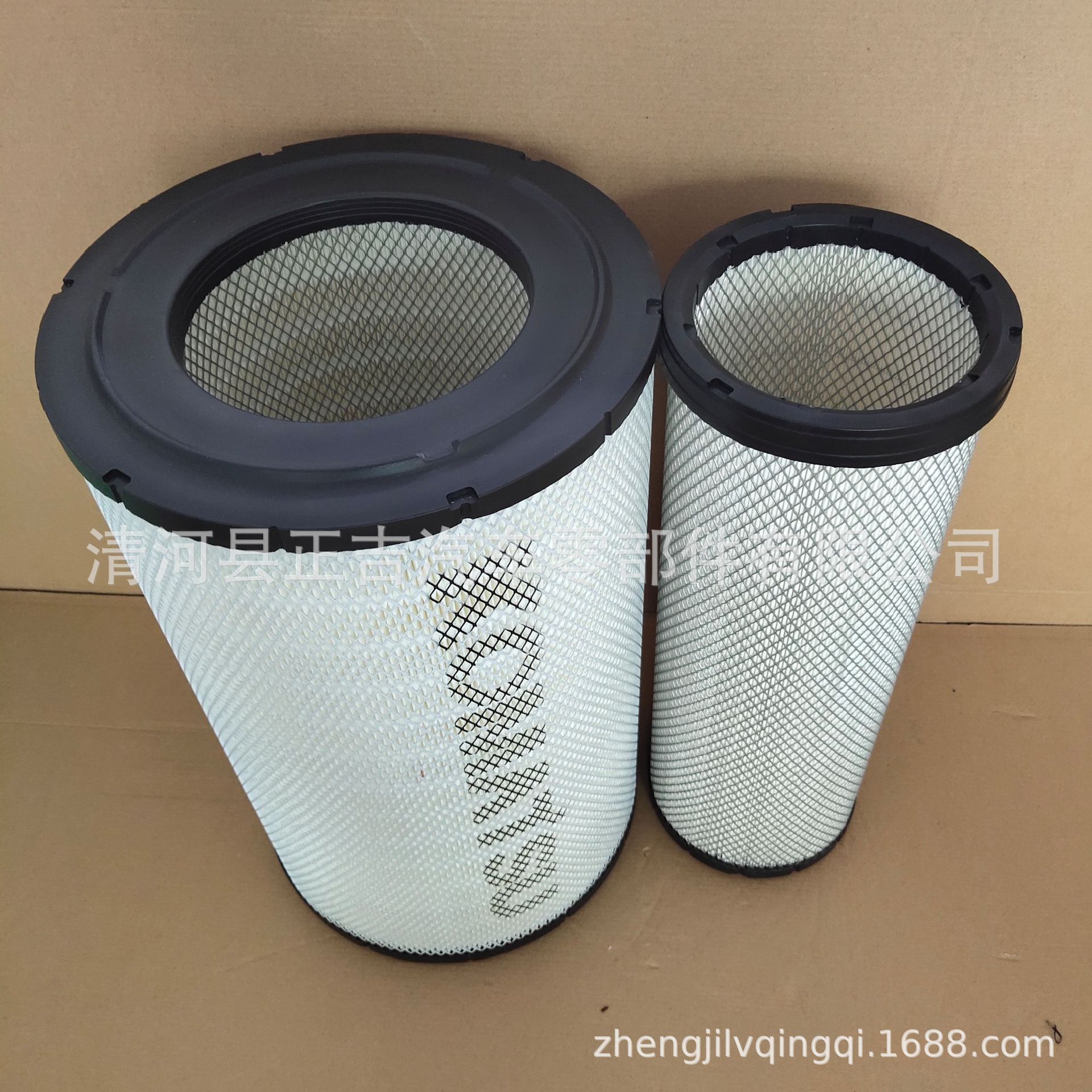 1485592 A0040943504 P784457 40943504 AF26242 C271320/3空滤芯-阿里巴巴