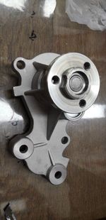 适用于雪佛兰1.5水泵汽车发动机水泵25191468-阿里巴巴