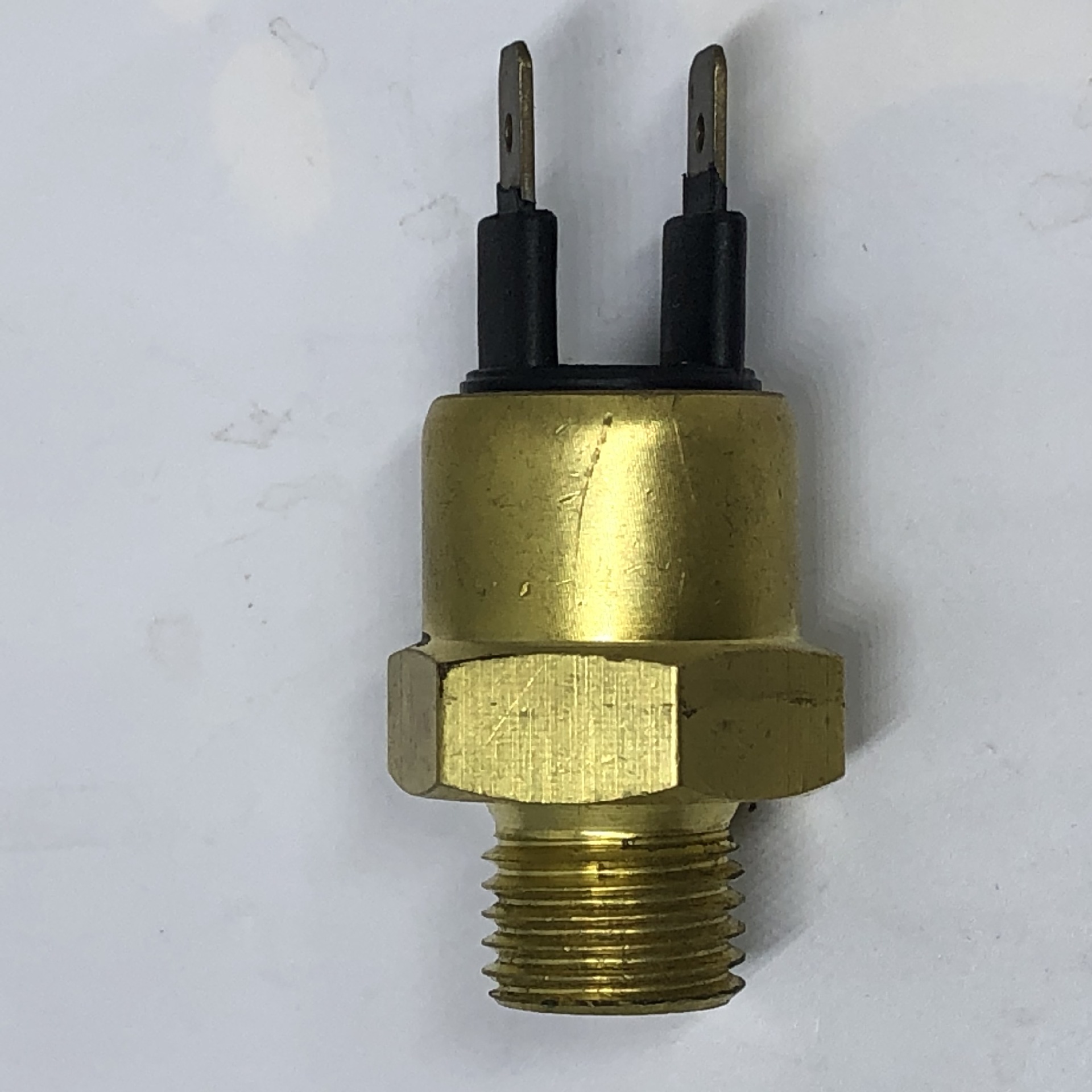 适用于奔驰宝马水箱散热器风扇温控开关 温控按钮 0065457124-阿里巴巴