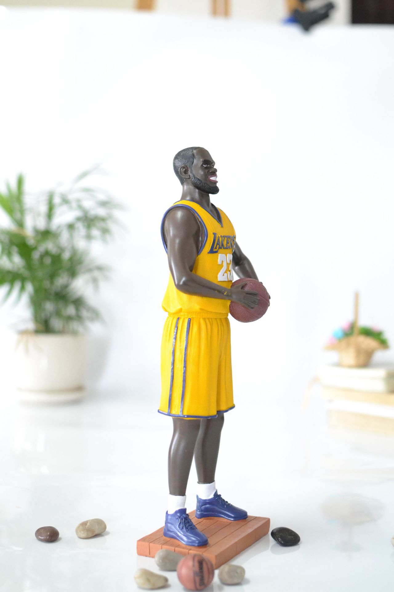 家居摆件工艺品nba球星欧文科比詹姆斯篮球人物球星手办学生礼品-阿里巴巴