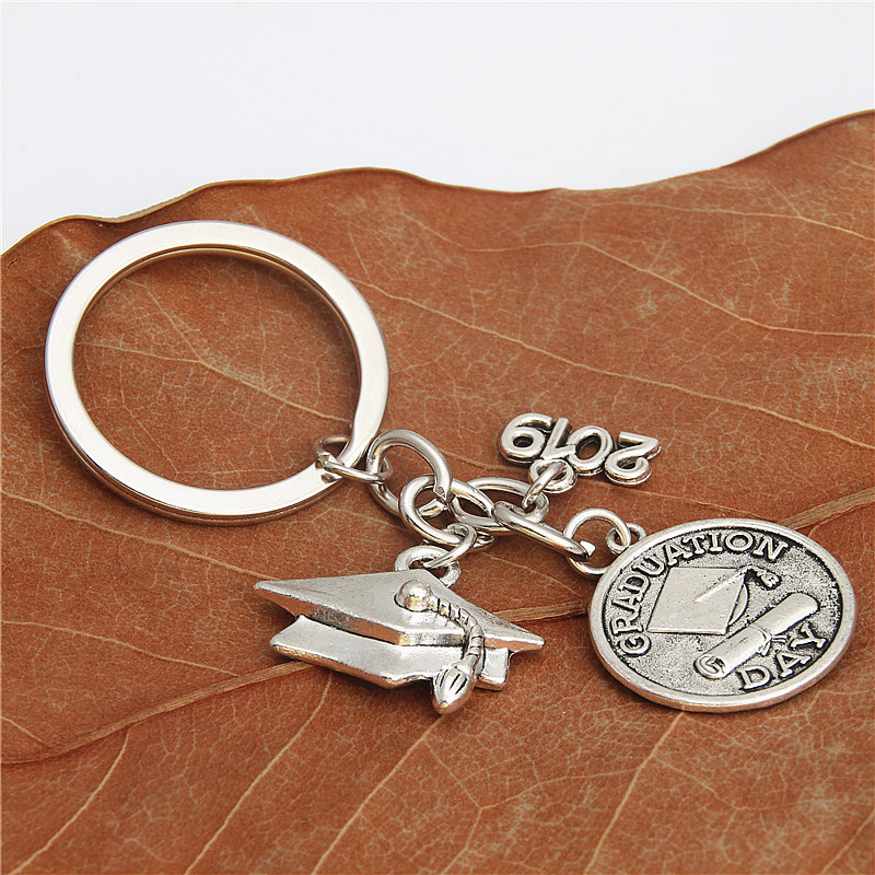2021 2019 Graduation Ceremony Keychain Diploma Bachelor Cap Key Ring ...