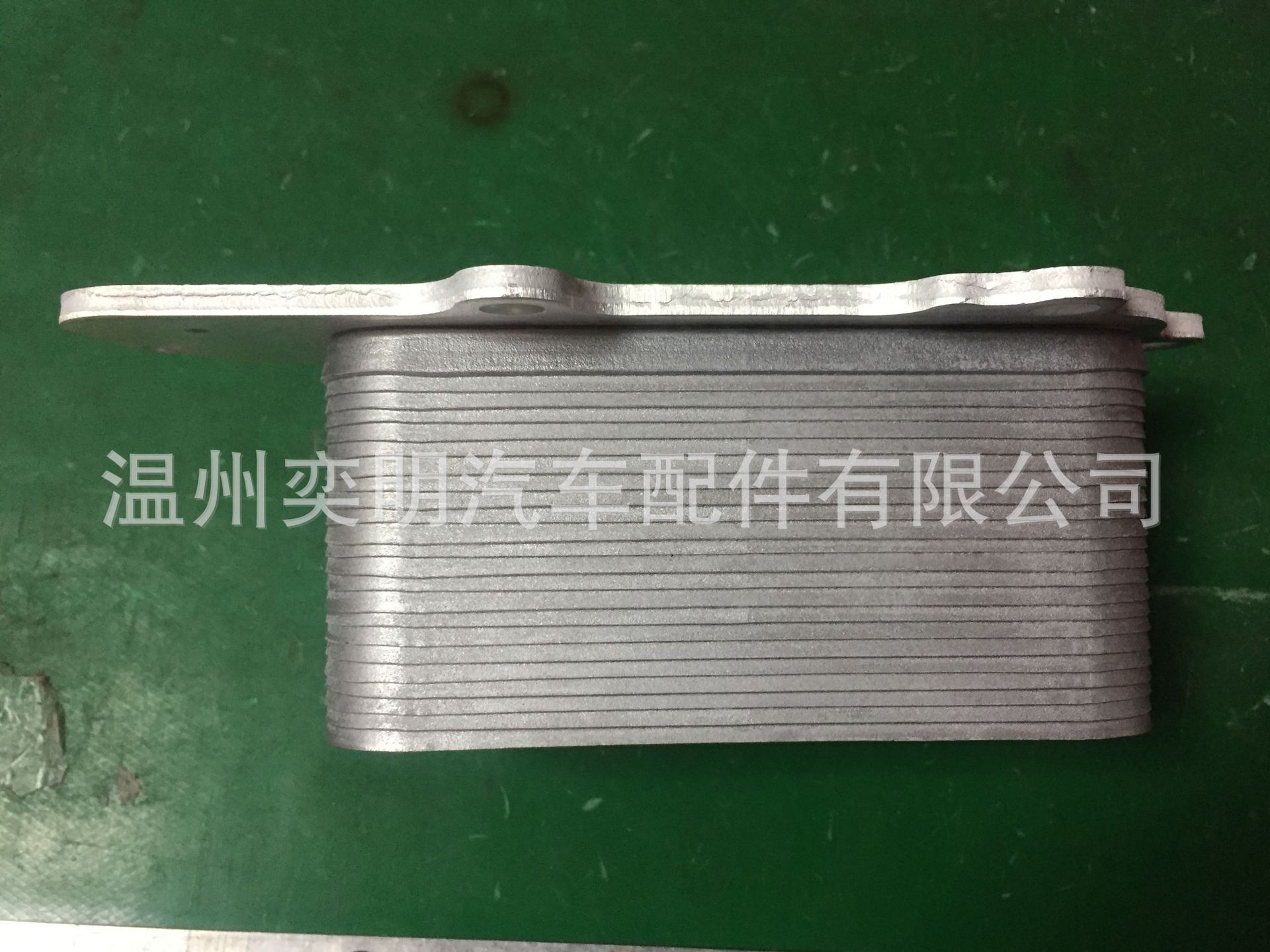 适用于Jeep Grand 机油冷却器冷却器 11-13年68148362AA 10016462-阿里巴巴