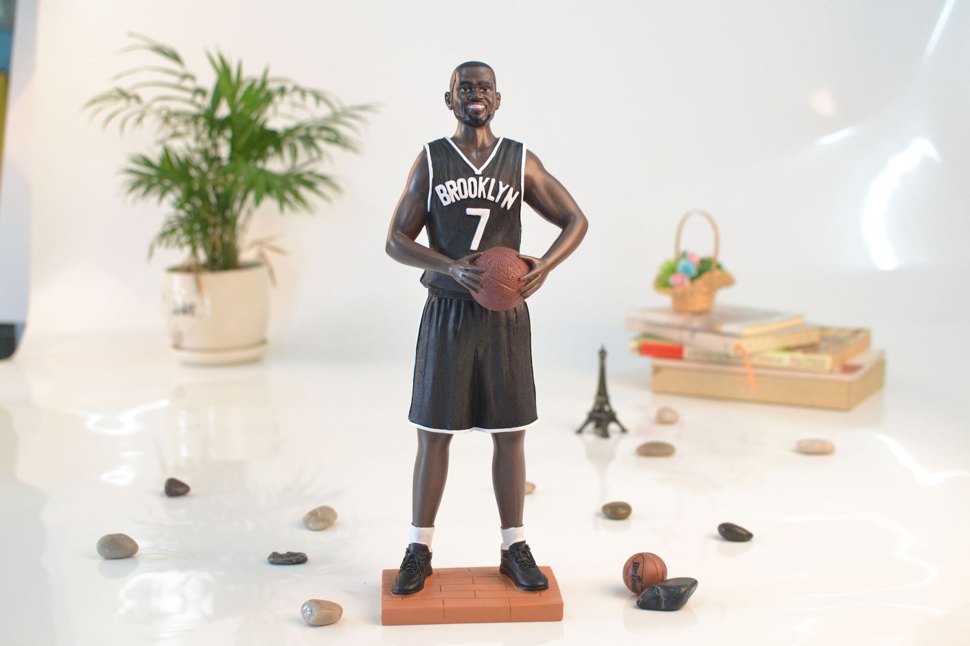 家居摆件工艺品nba球星欧文科比詹姆斯篮球人物球星手办学生礼品-阿里巴巴