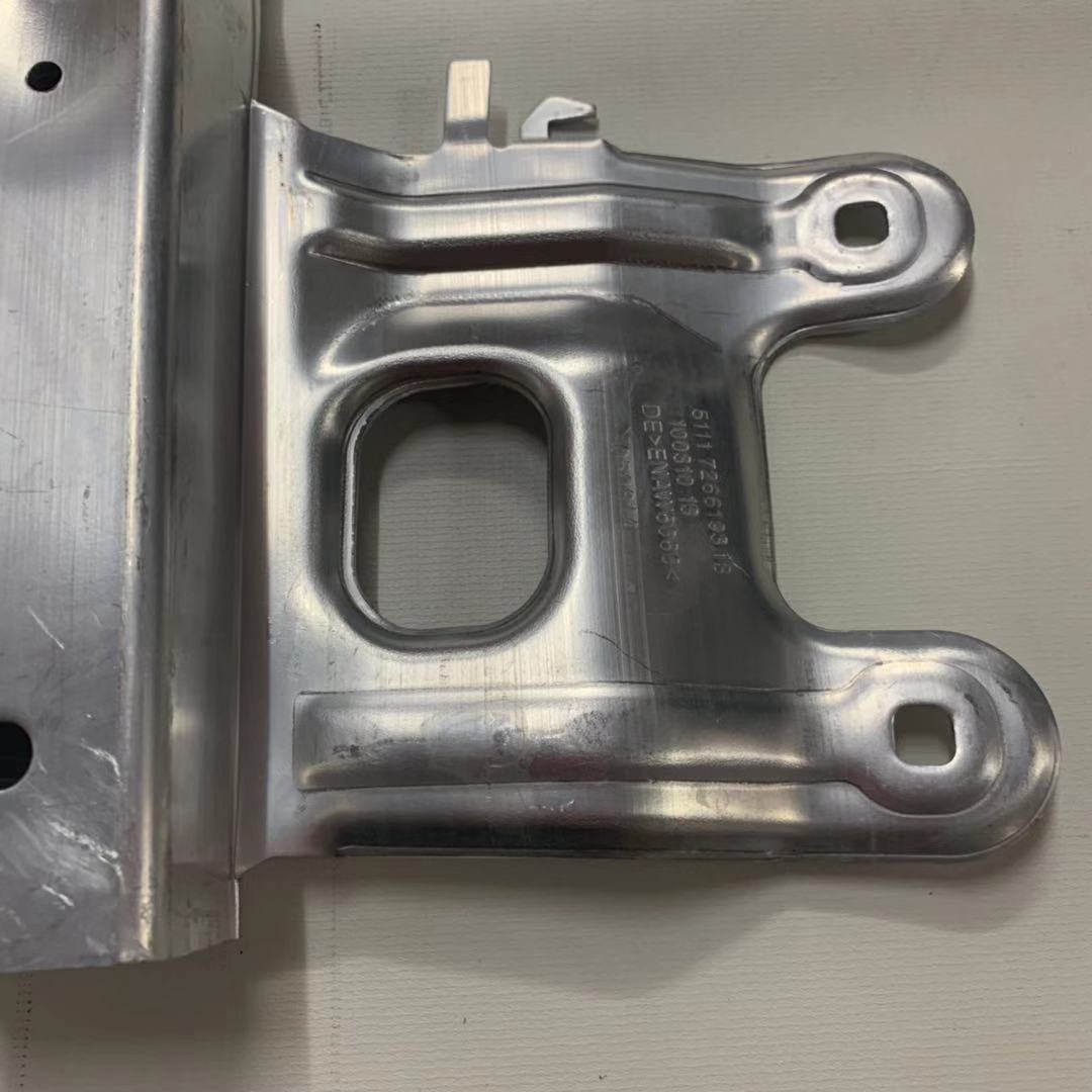 前杠支架L 保险杠支架防撞杆 适用于宝马F20 F21 51117266193-阿里巴巴