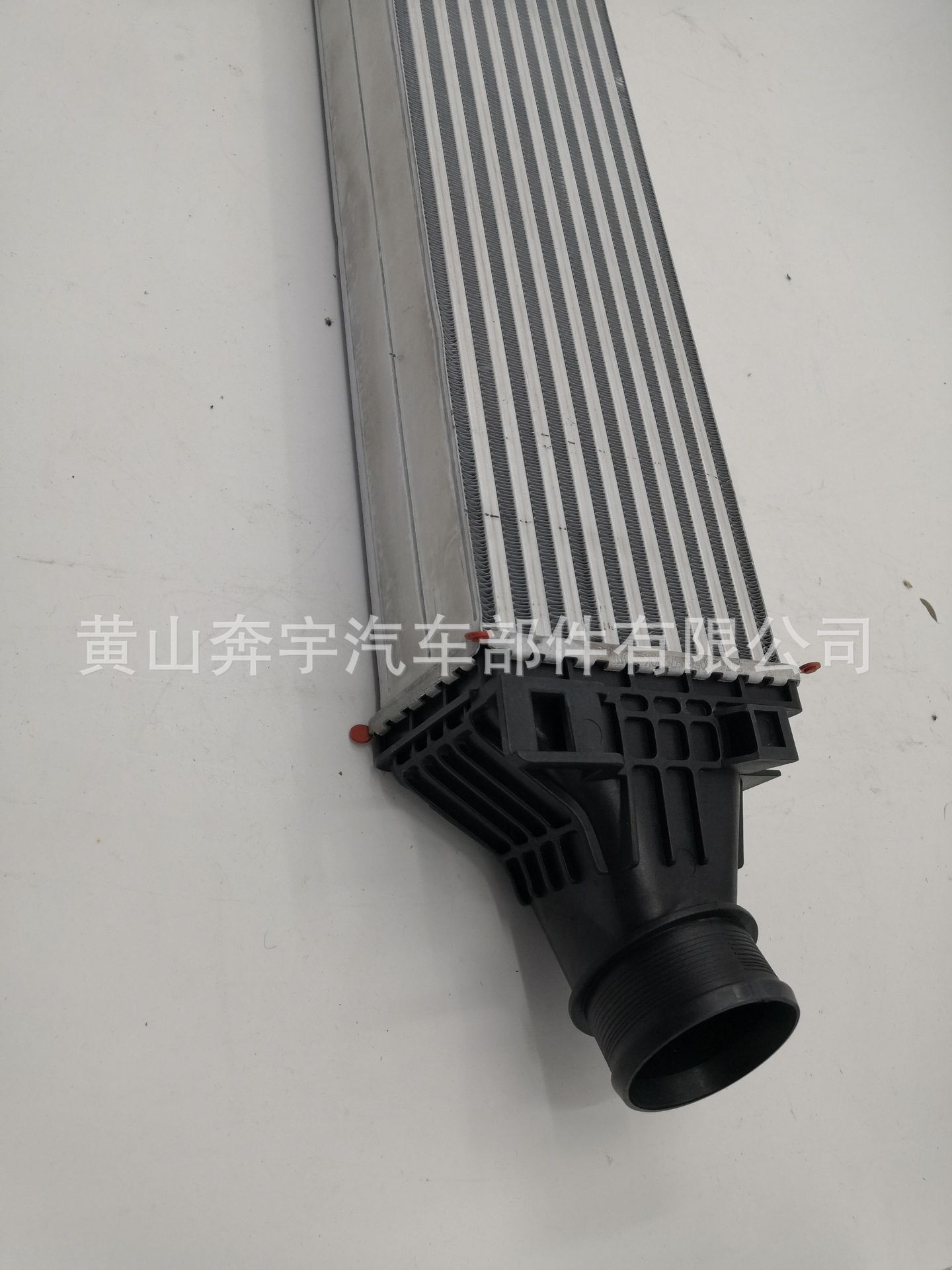 适用于奥迪的汽车中冷器配件OE:8W0145805N-阿里巴巴