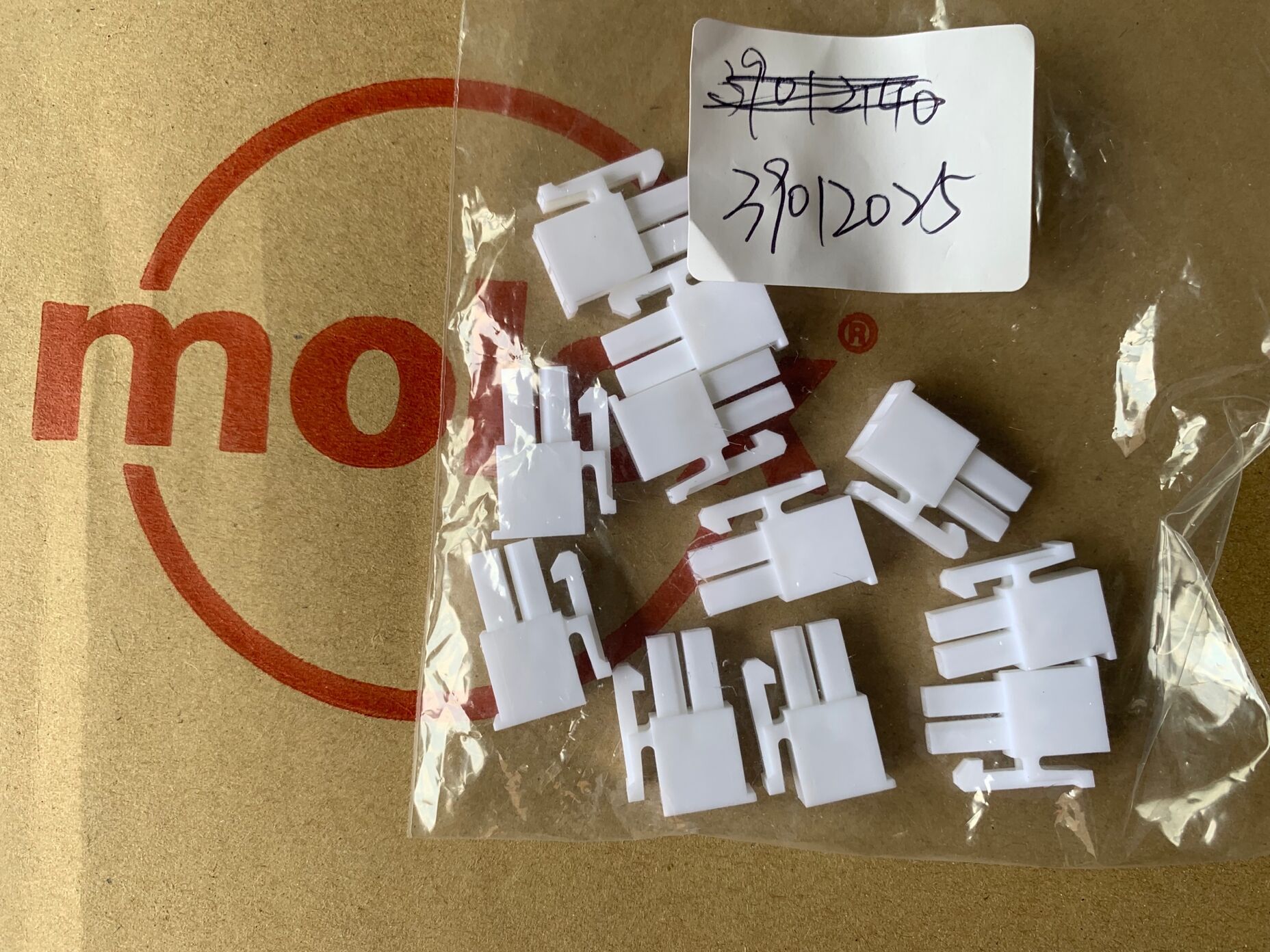 现货供应 MOLEX 39012025 3901-2025 39-01-2025 5557-02R-210-阿里巴巴