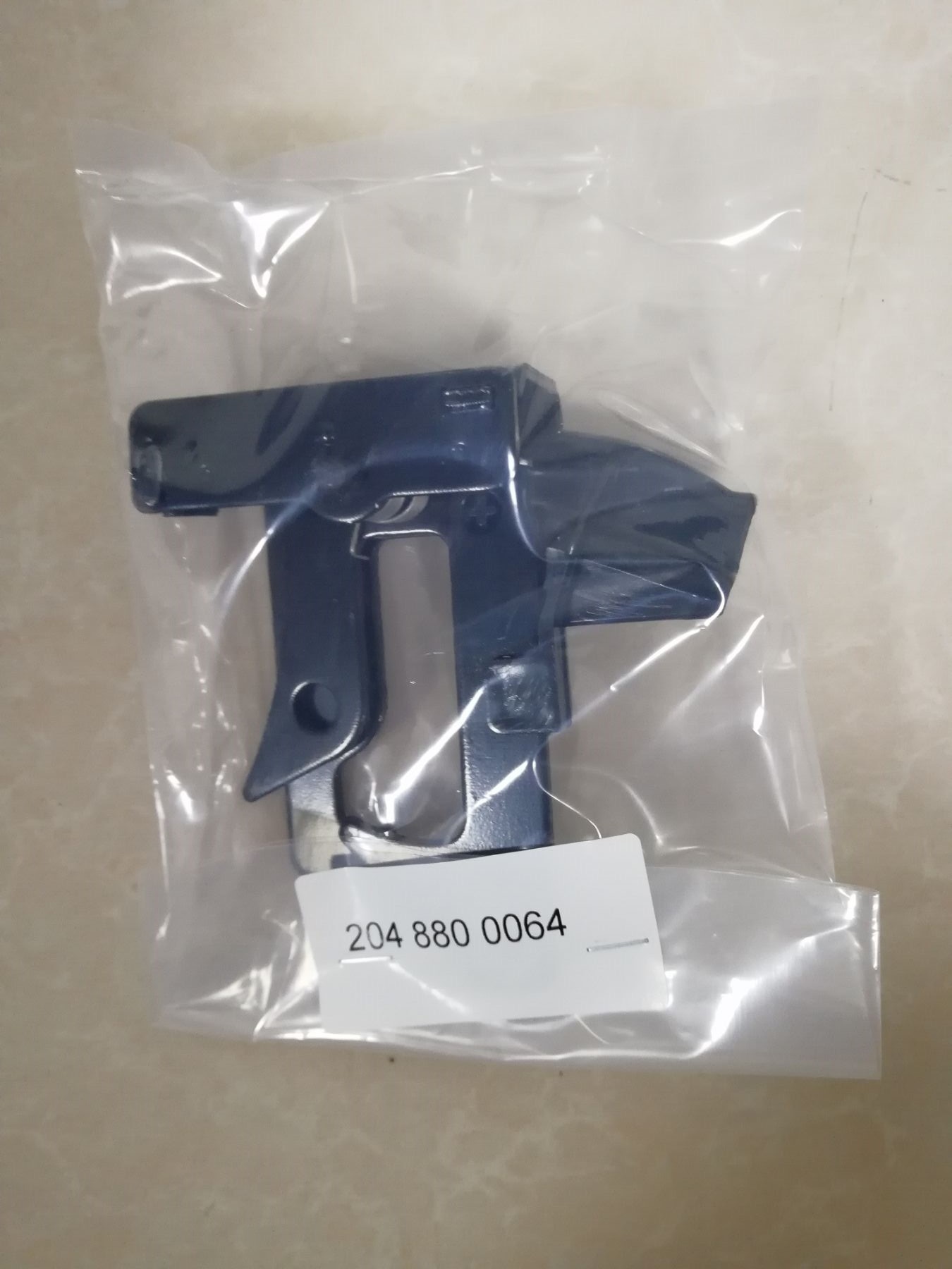 适用于奔驰C级W204 C200机盖锁钩2048800064-阿里巴巴