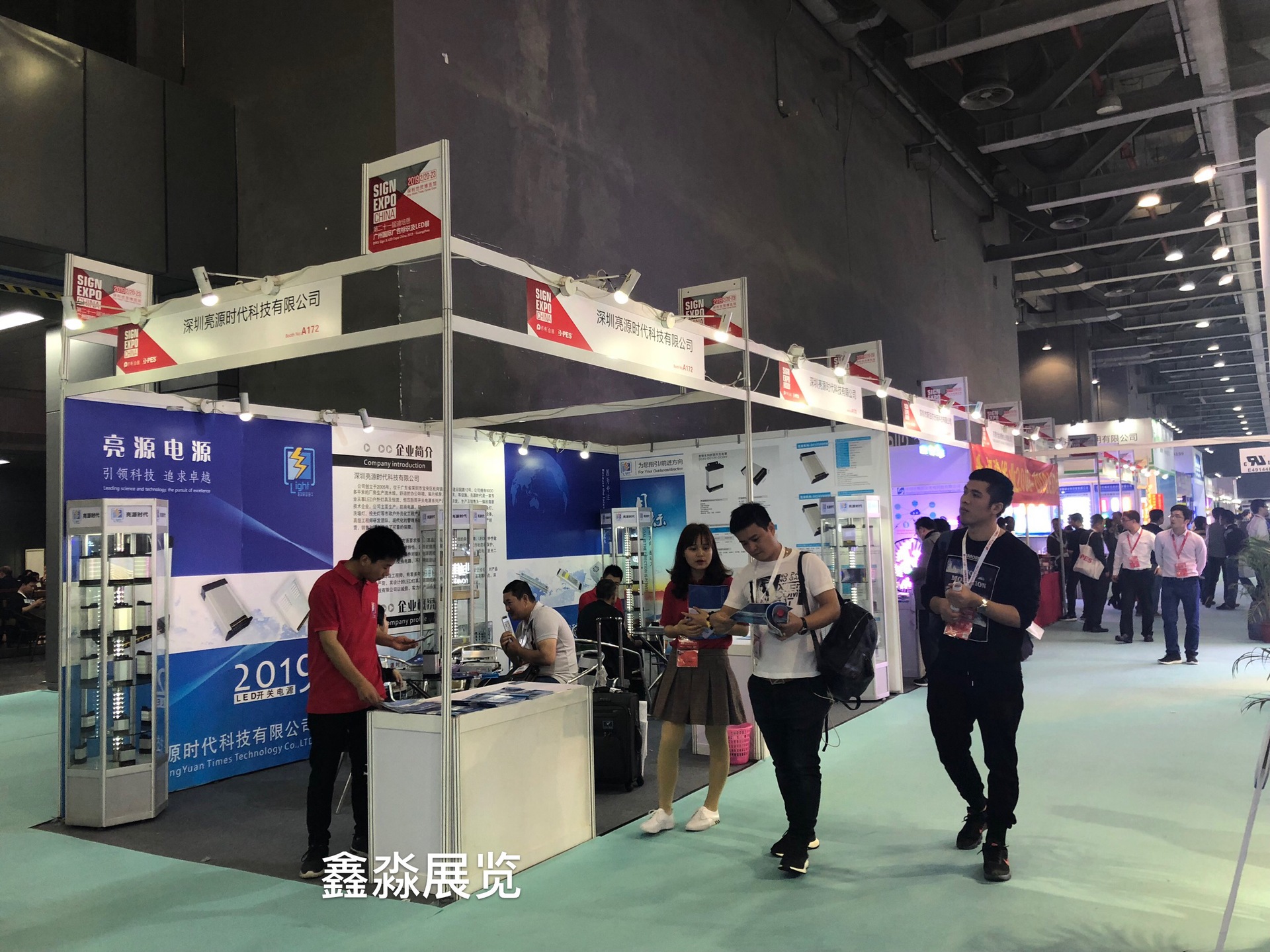 库存展位商超搭建用100MM大方铝铝型材,五金组装式快闪店展架定制-阿里巴巴