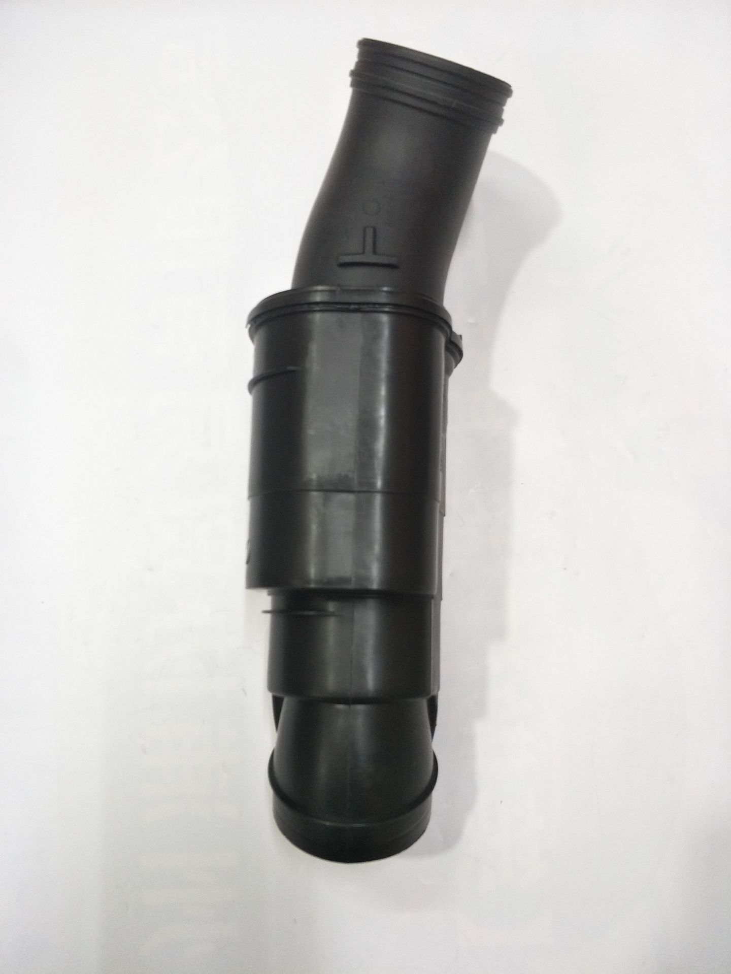 工厂批发汽车配件空气导管 适用于宝马F18F07F10F11 13717612094-阿里巴巴