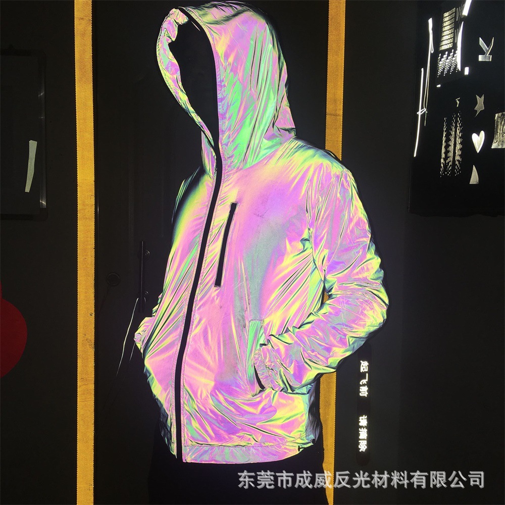 现货炫彩反光化纤布 渐变色幻彩反光尼龙布 高亮条彩七彩反光面料-阿里巴巴