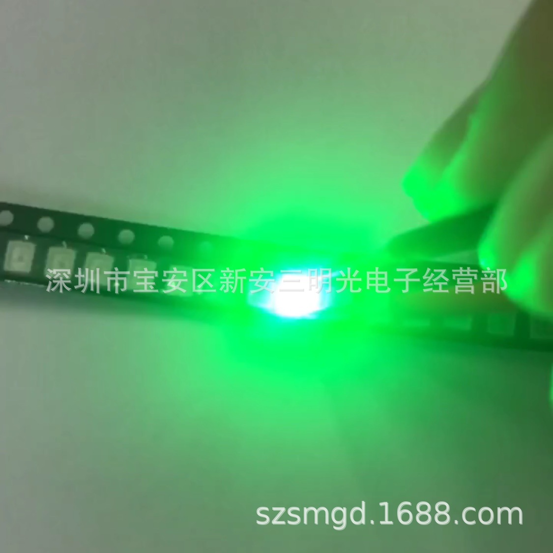 2835绿光发光二极管 贴片灯珠0.2WLED翠绿色高流明大视界光电灯珠-阿里巴巴