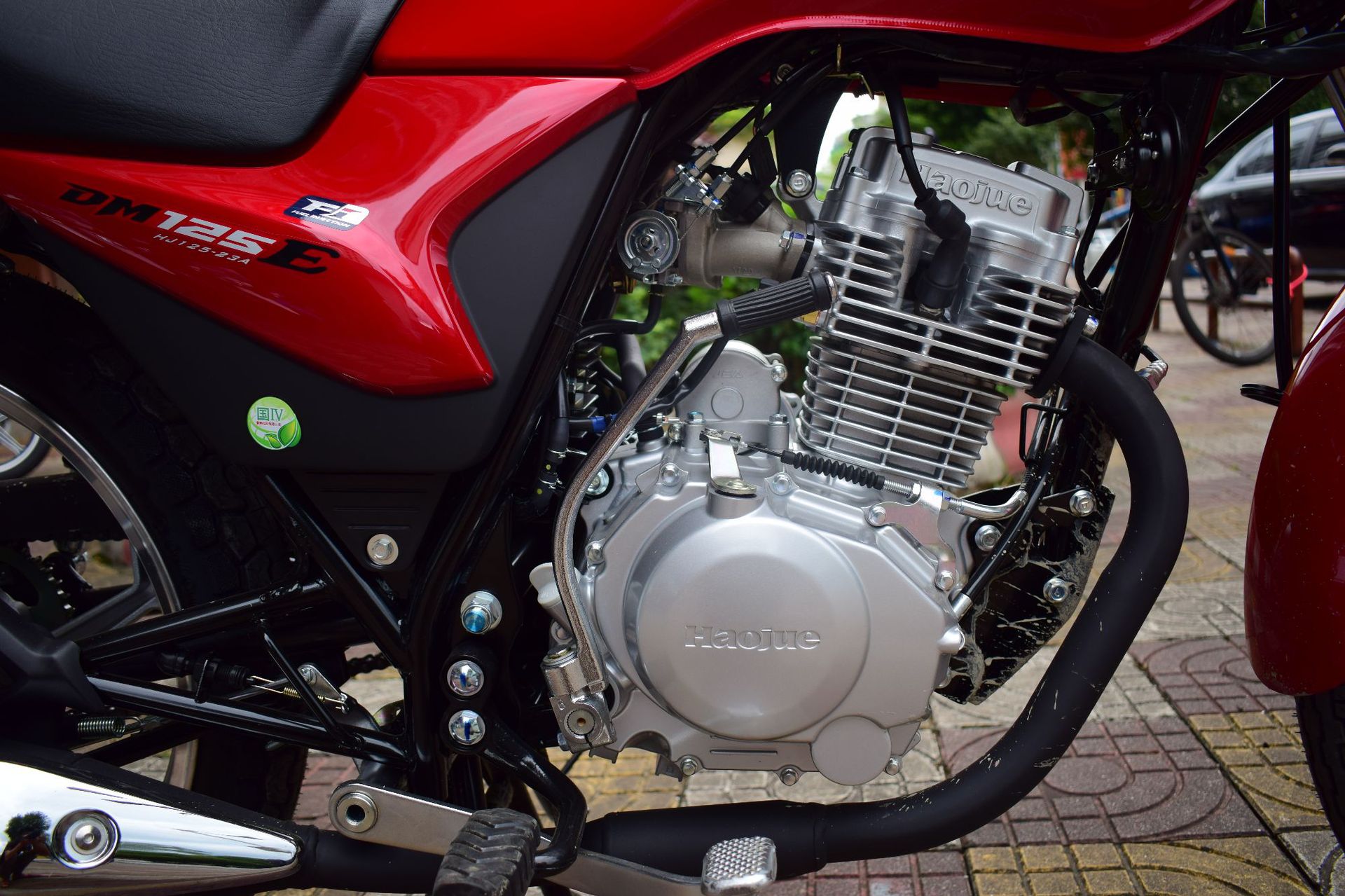 豪爵牌赛驰翼爽迪爽款HJ125-23A男装跨骑燃油摩托车125省油耐用-阿里巴巴