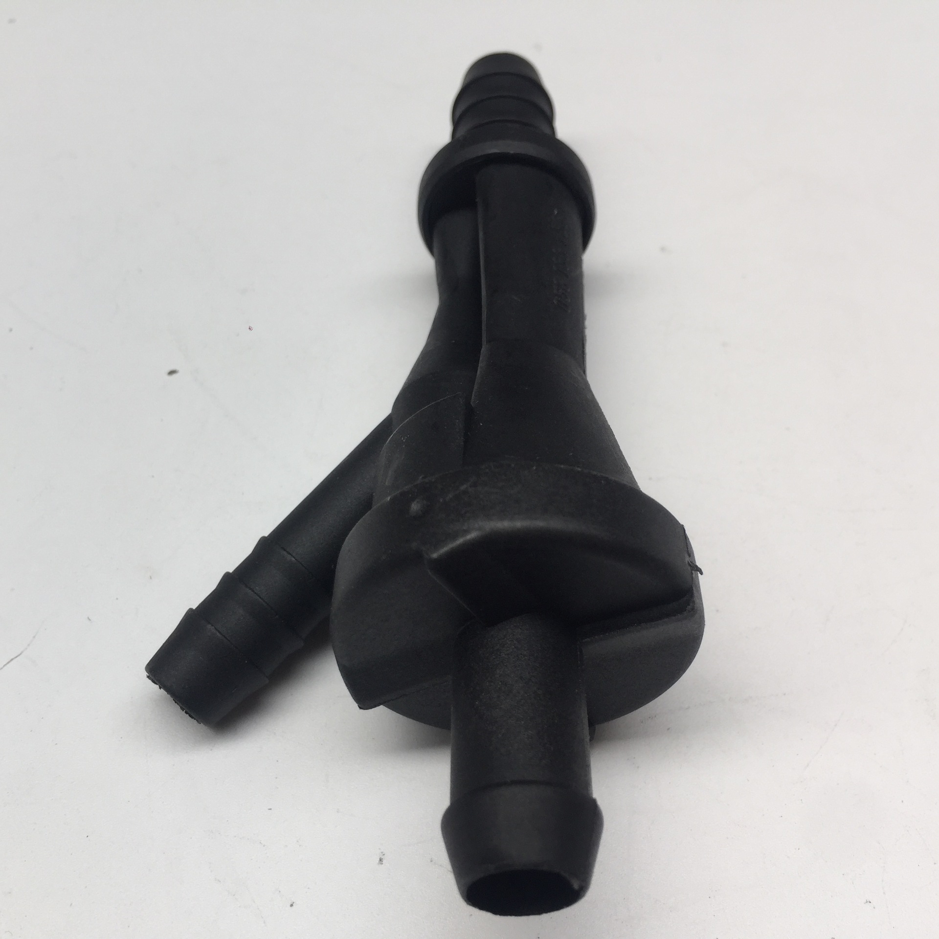 帕萨特B5领驭宝来途安带喷嘴的油泵喷油泵真空泵058133753B-阿里巴巴