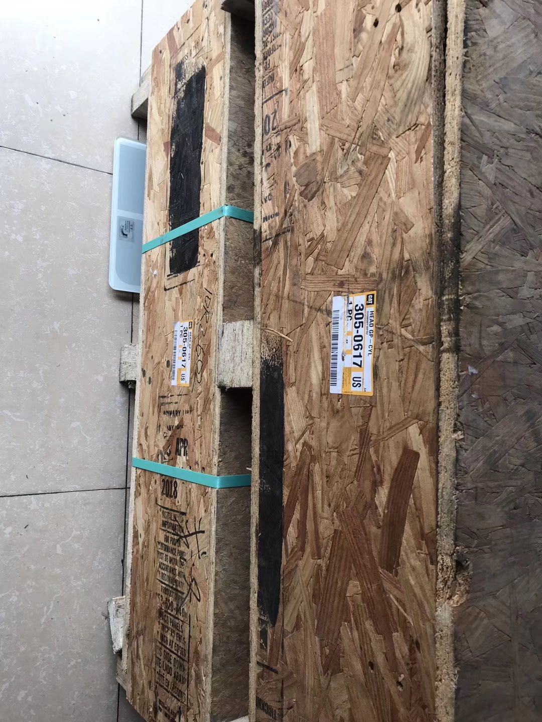 供应卡特彼勒345D,349D,C13发动机缸盖305-0617-阿里巴巴