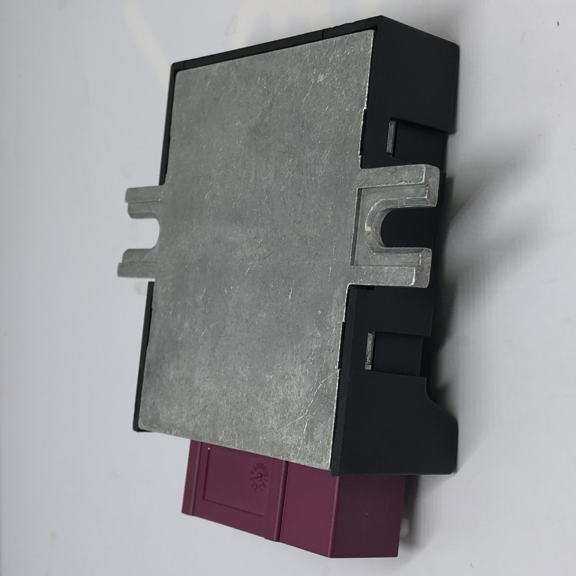 适用于宝马X3 F25 5系F07F10/F11燃油泵电脑 16147276073-阿里巴巴