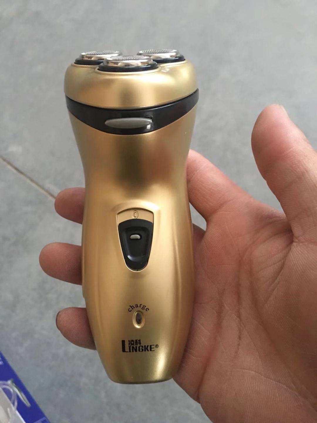 凌科英文版ES-178三刀头防水电动剃须刀跑江湖跨境充电式刮胡刀-阿里巴巴