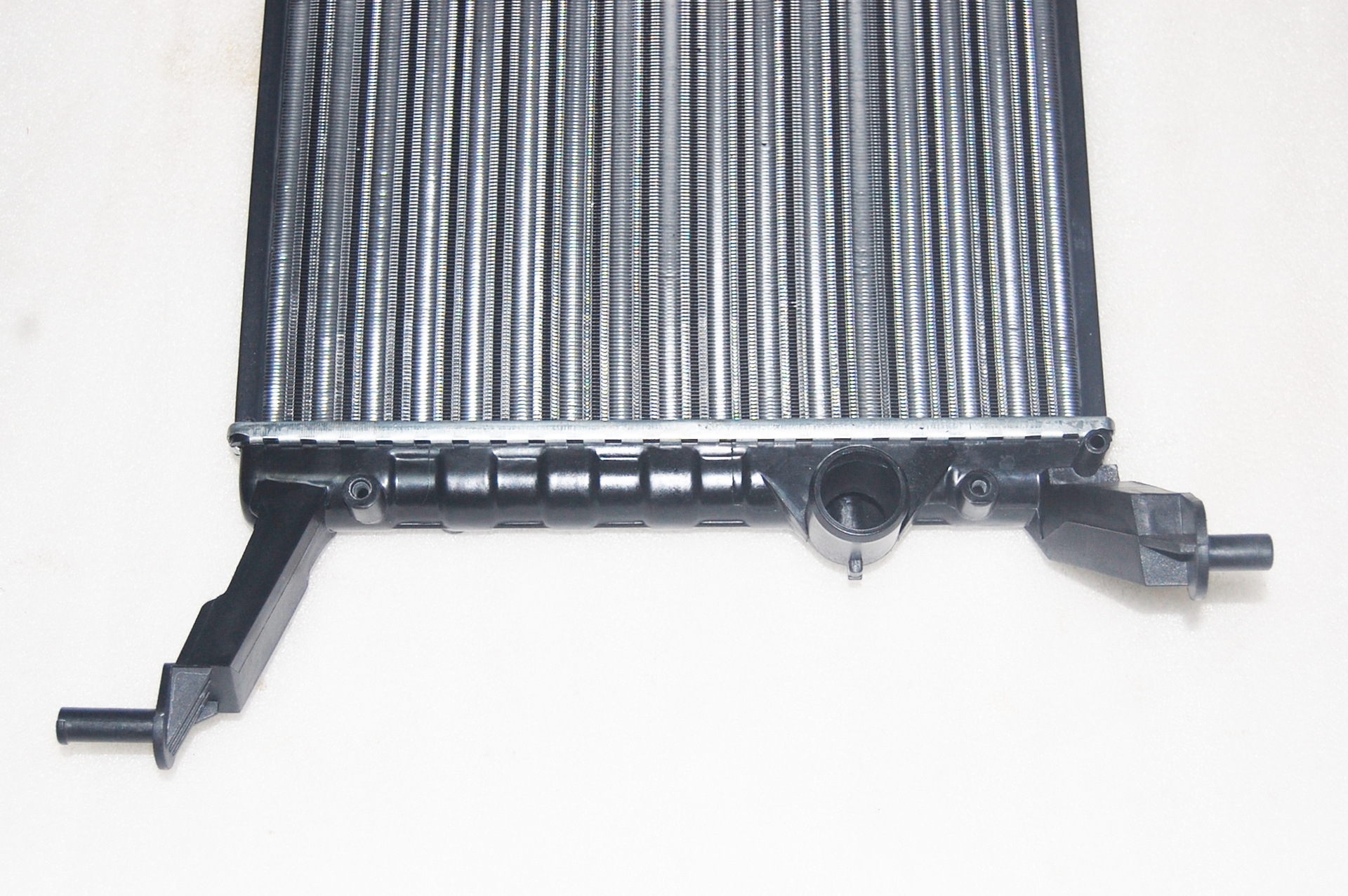 Opel radiator欧宝汽车水箱散热器93337574 / 93350076-阿里巴巴