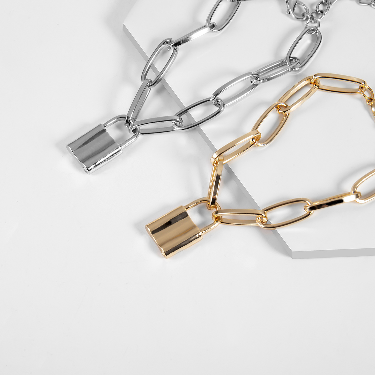 Womens lock plating alloy Bracelets & Bangles XR190506120371