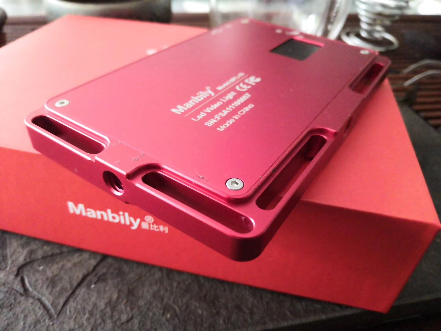 Manbily曼比利 MFL-03单反OLED补光灯口袋便携补光灯户外手机摄影-阿里巴巴