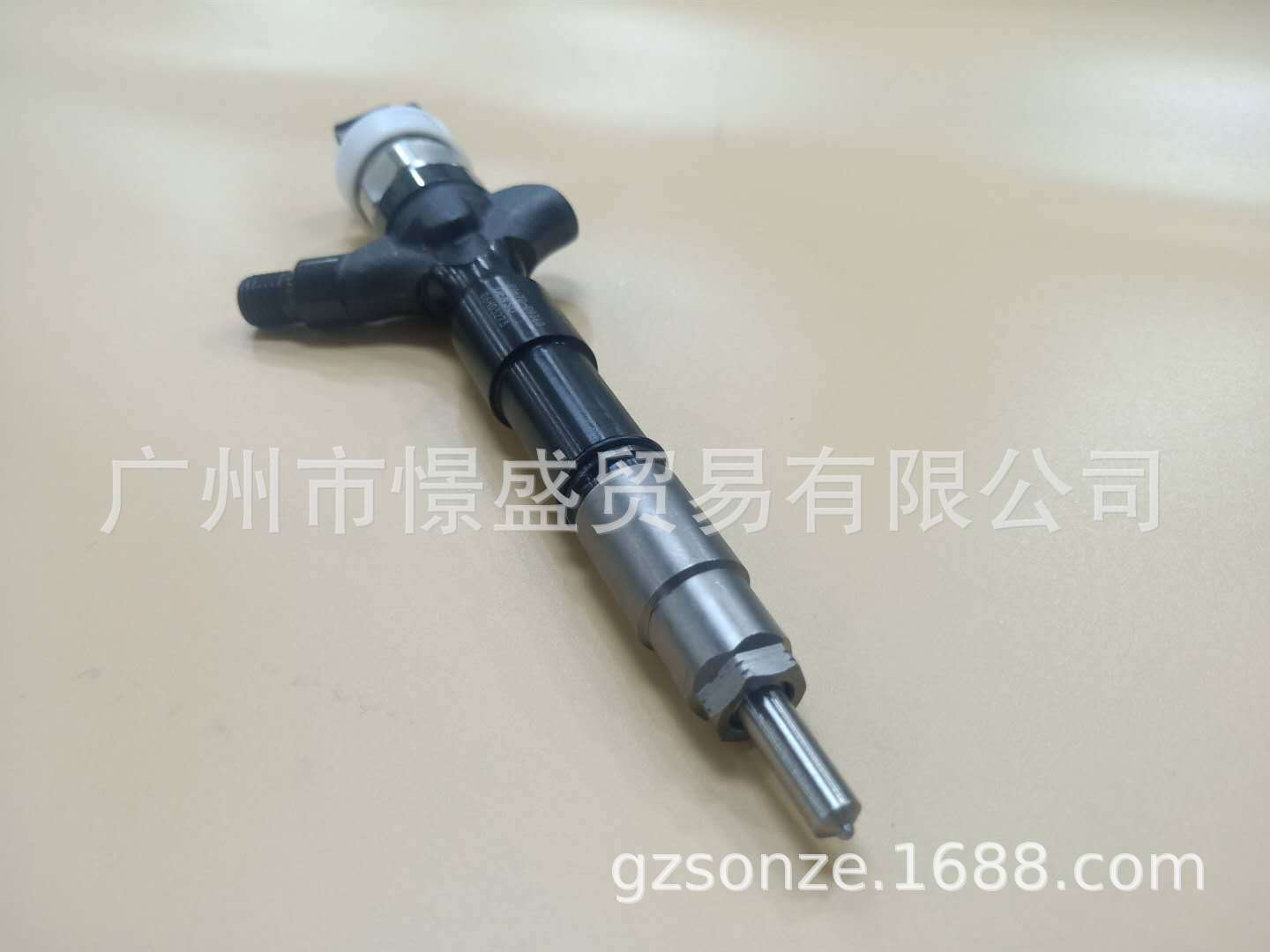 23670-09360 喷油嘴总成适用于海拉克斯 2KDFTV-阿里巴巴