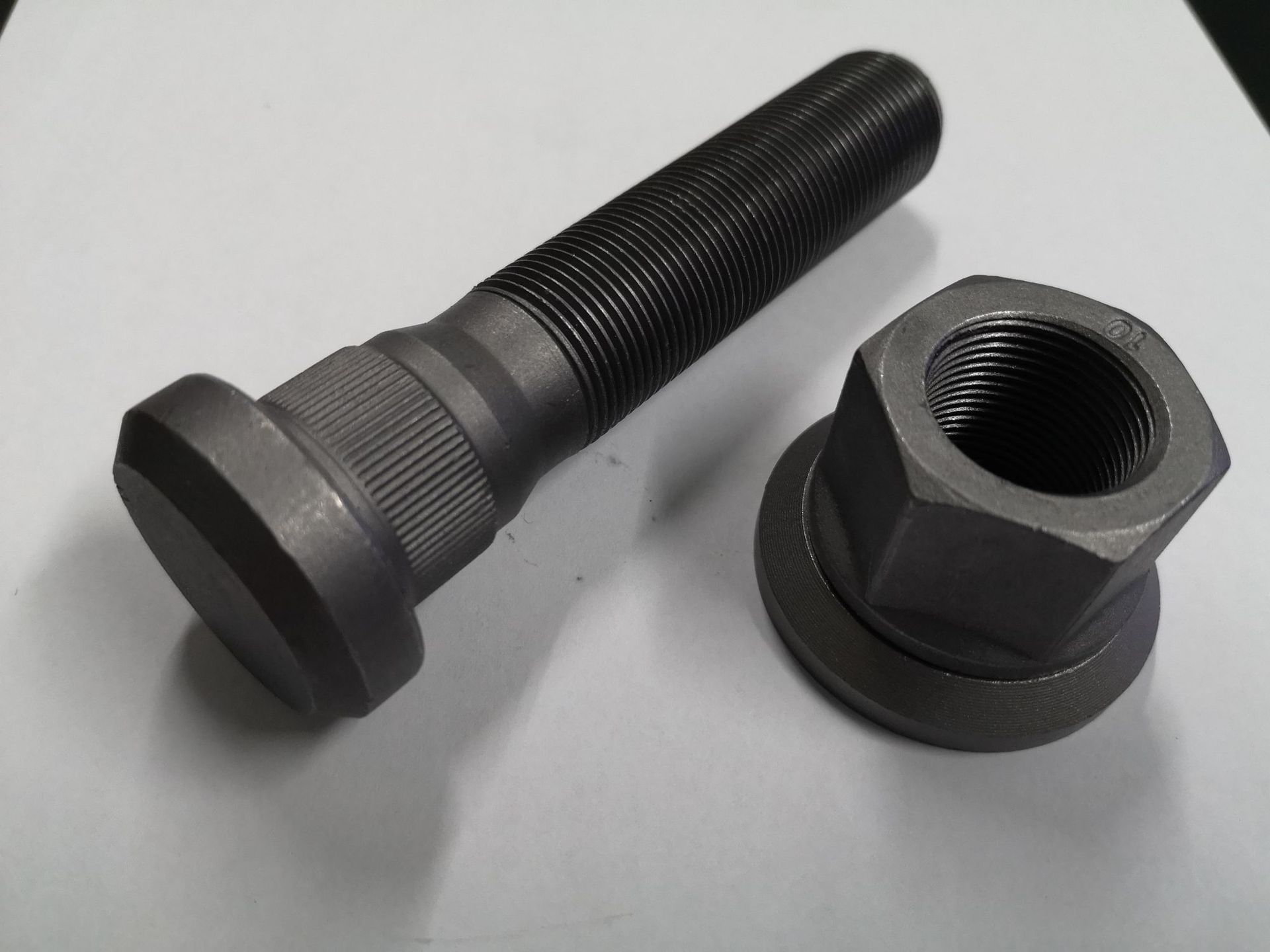 重卡 Stud 20515519 适用于 沃尔沃 轮胎 轮毂 螺栓 WHEEL PART-阿里巴巴