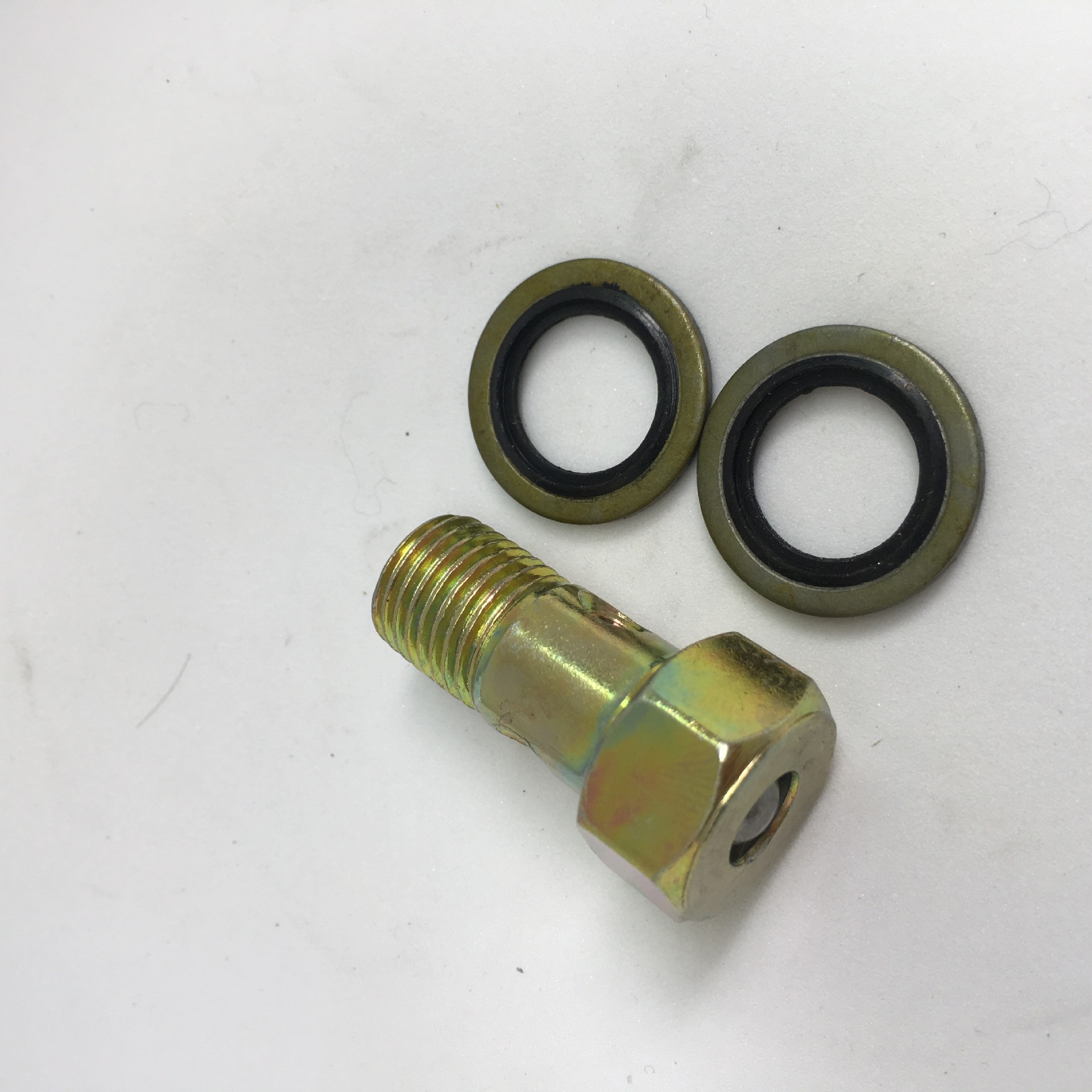 跨境热款重卡发动机燃油系统配件 两孔回油溢油调节阀 1417413047-阿里巴巴