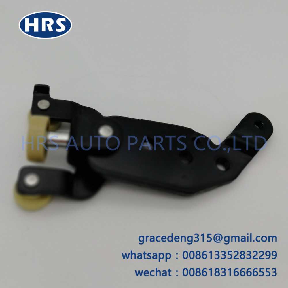 68350-26080适用于丰田2005年大金杯海狮中门下锁块滑块其他车身-阿里巴巴