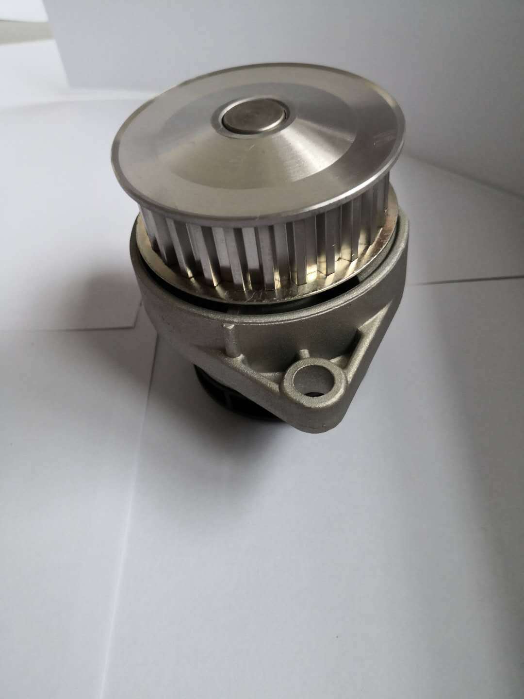 汽车冷却水泵 V/W 水泵 POLO/GOLF 030121008D 030121005N-阿里巴巴