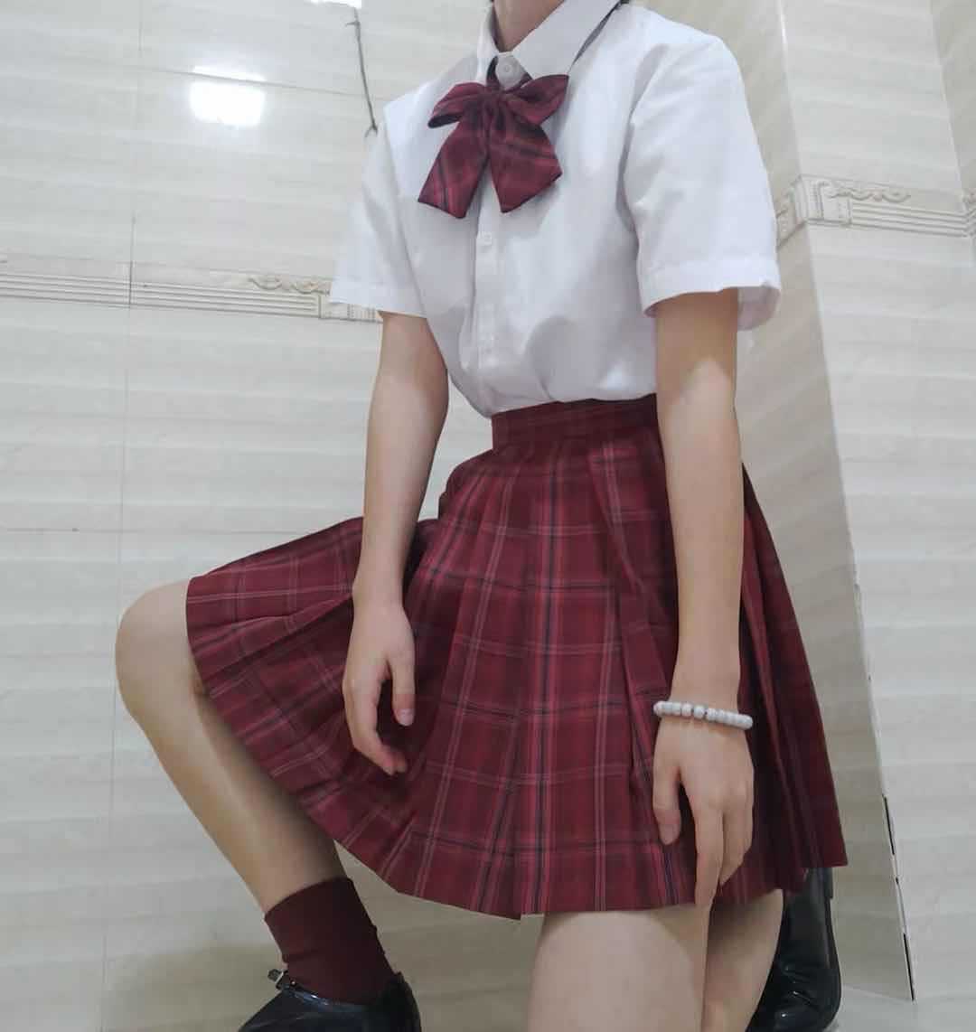 jk格子面料jk格子布jk成品布制服全涤格子面料 jk百褶裙少量现货-阿里巴巴