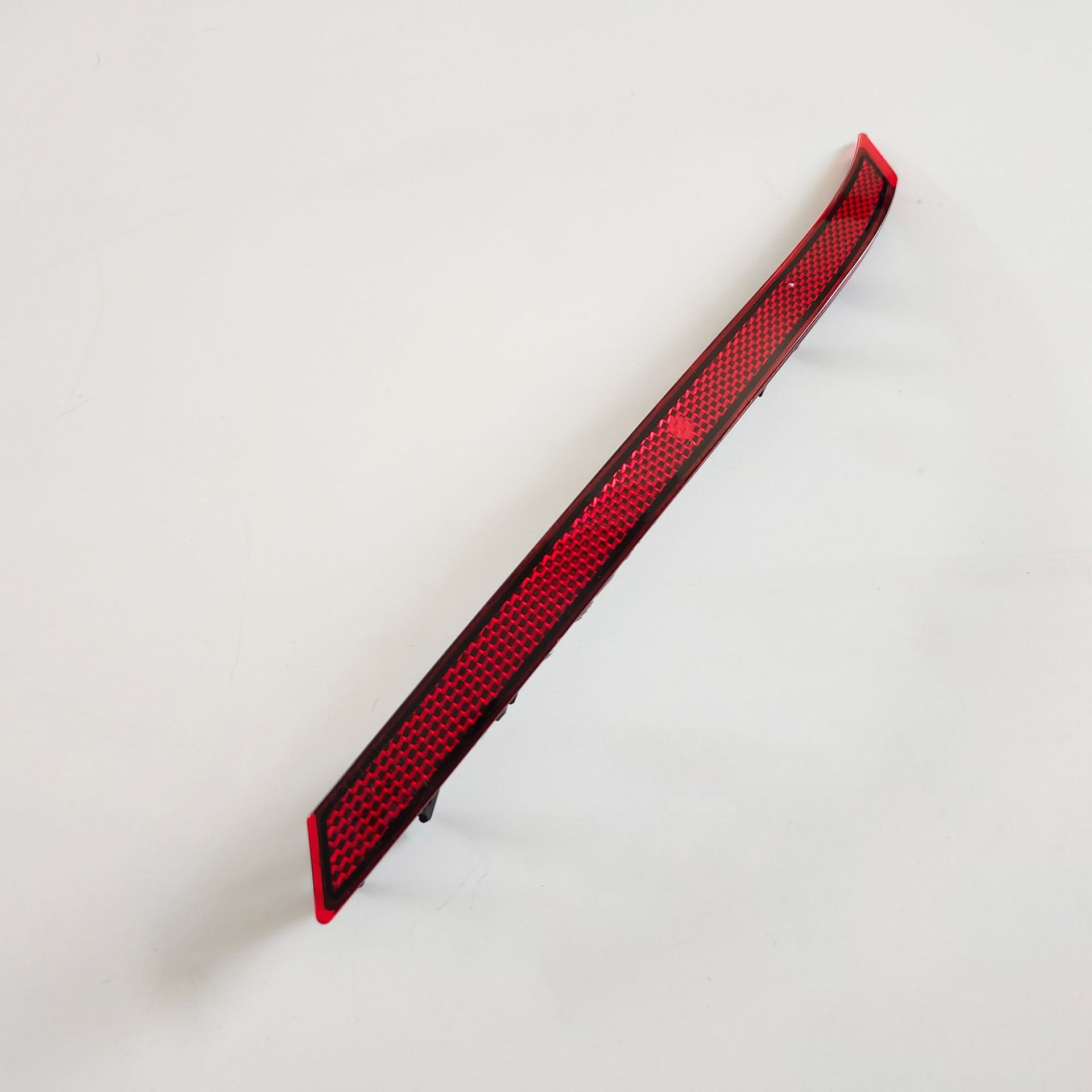 批发汽车后杠反光器/尾灯 适用路虎揽胜 LR093435/LR093436 左右-阿里巴巴