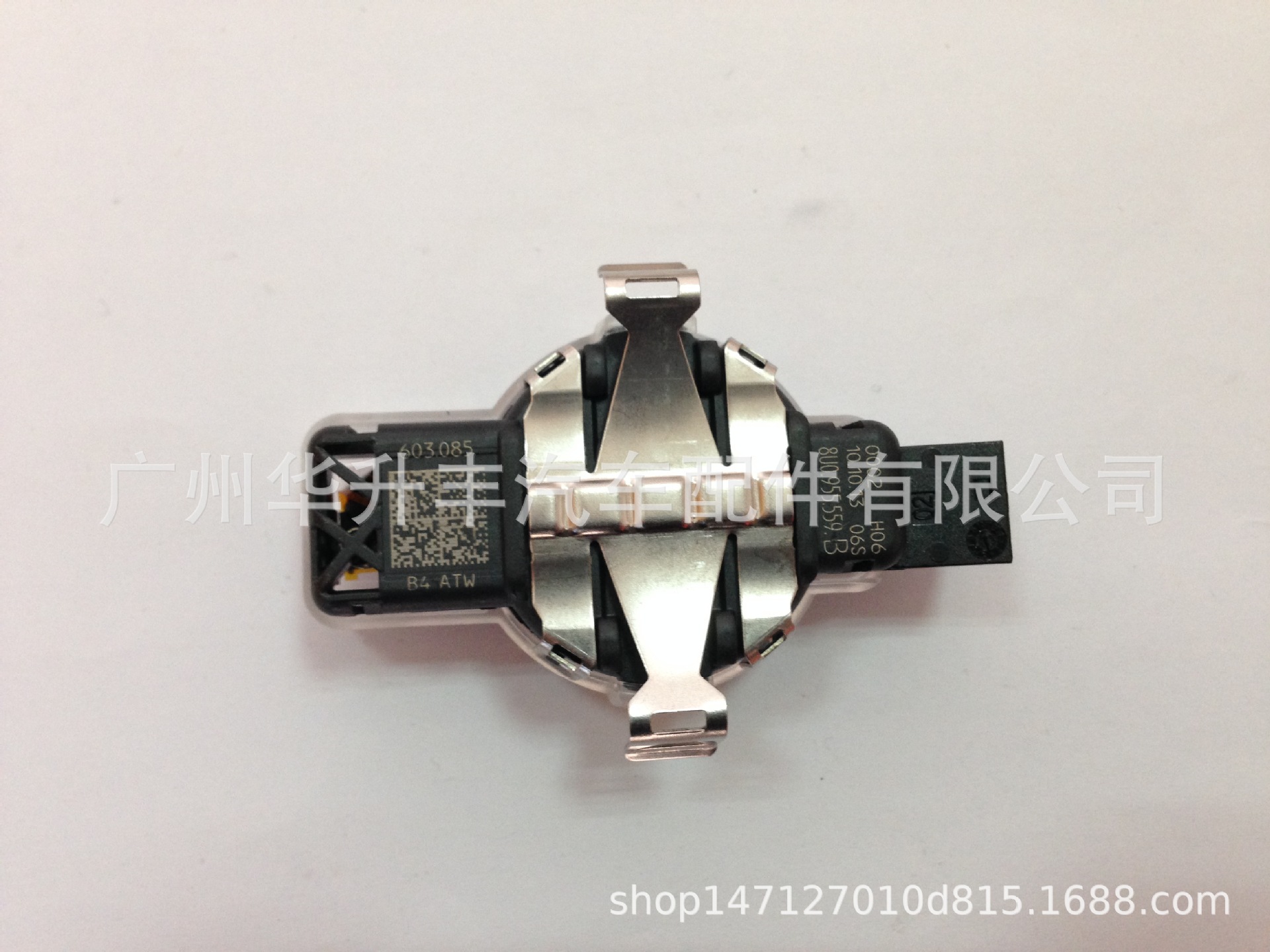 适用于奥迪Q3/A4L/A5/A6/A7/Q5雨量传感器8U0955559B-阿里巴巴