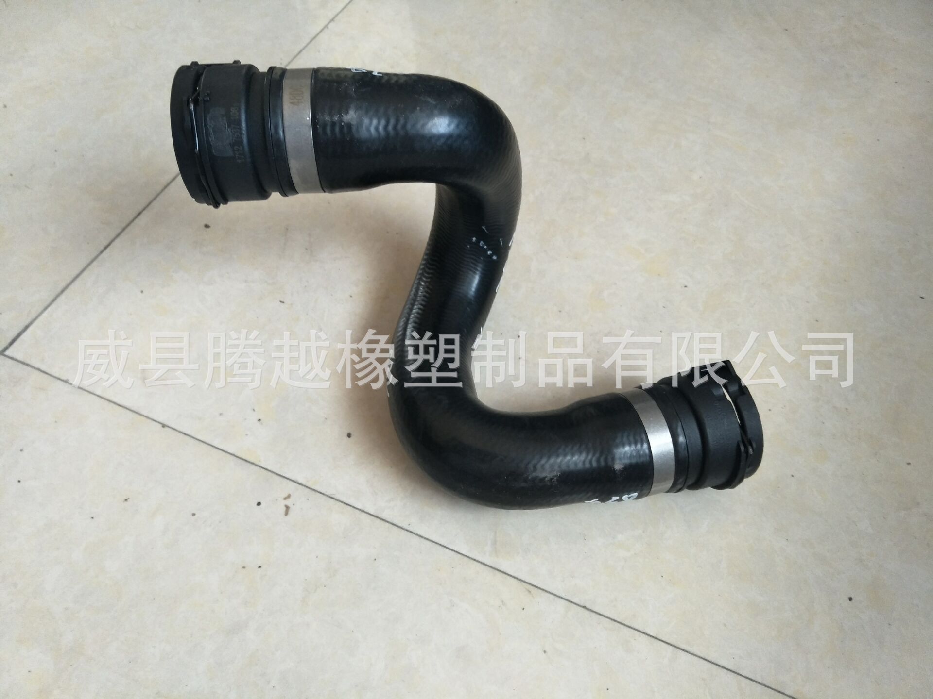 11537584630.8200053030奔宝驰马散热器水管德系车水管通风管-阿里巴巴