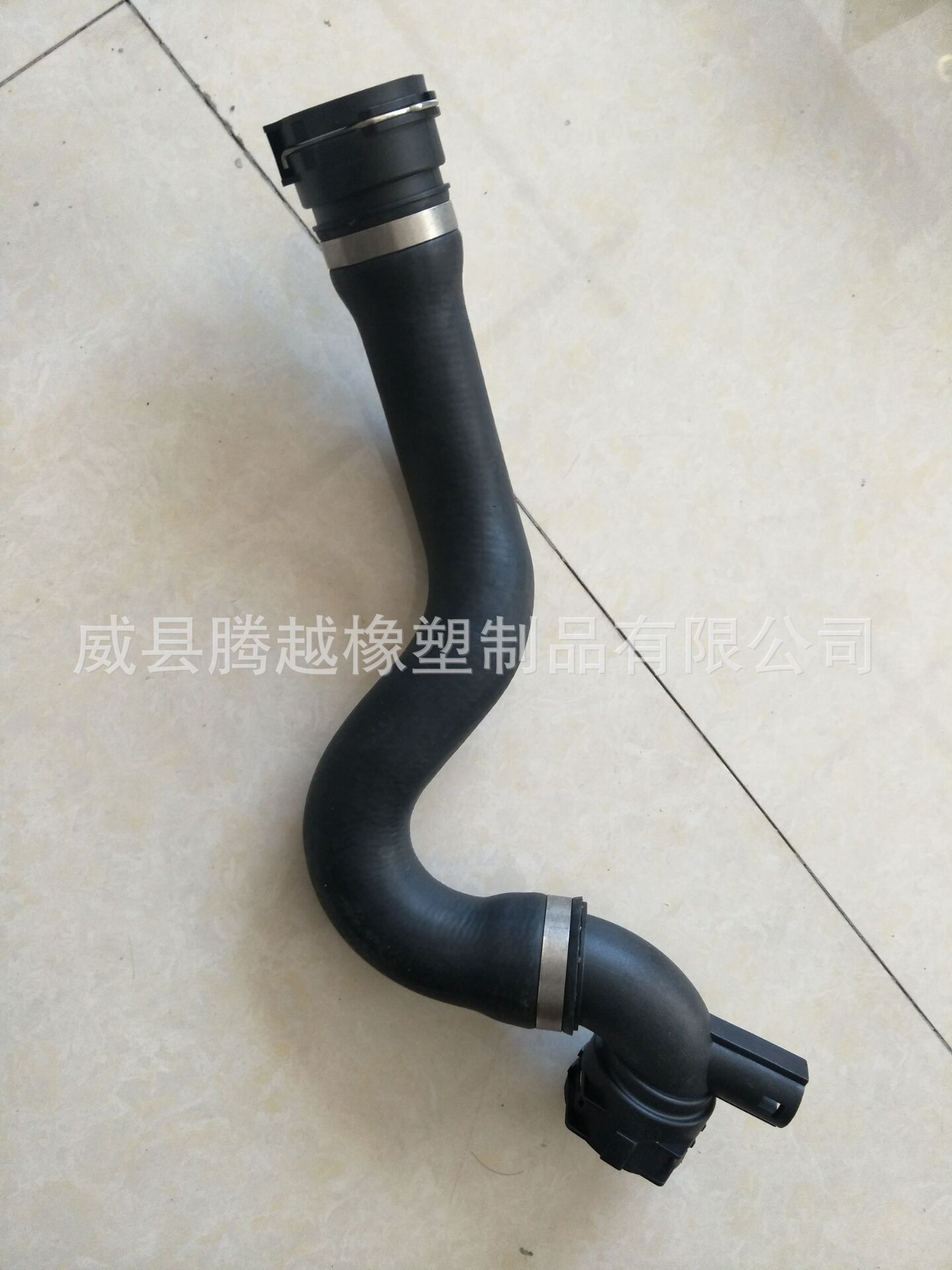 32411097164.32411093130奔宝驰马散热器水管德系车水管通风管-阿里巴巴